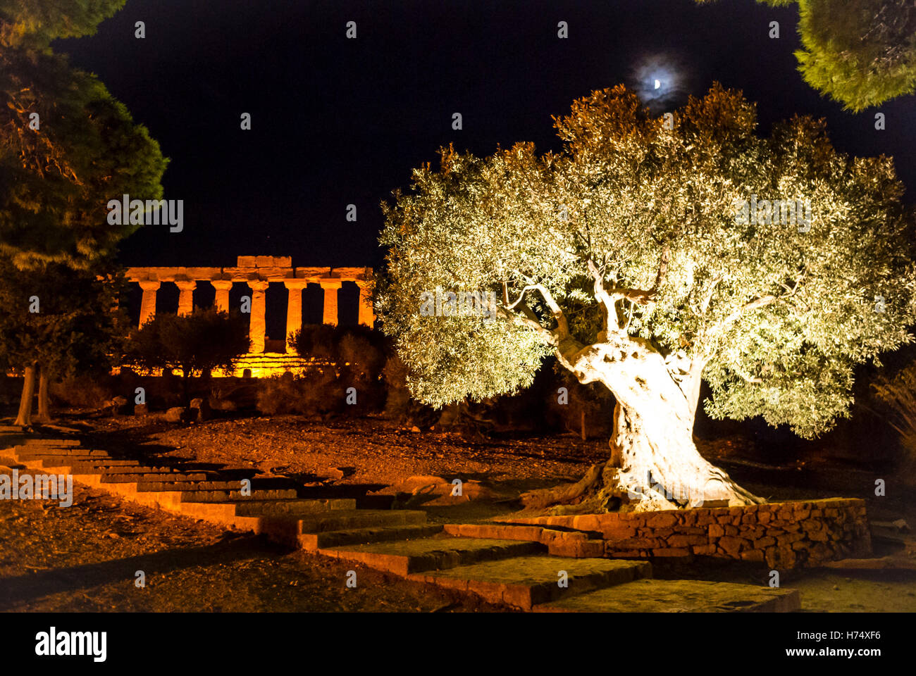 Hera temple night hi-res stock photography and images - Alamy