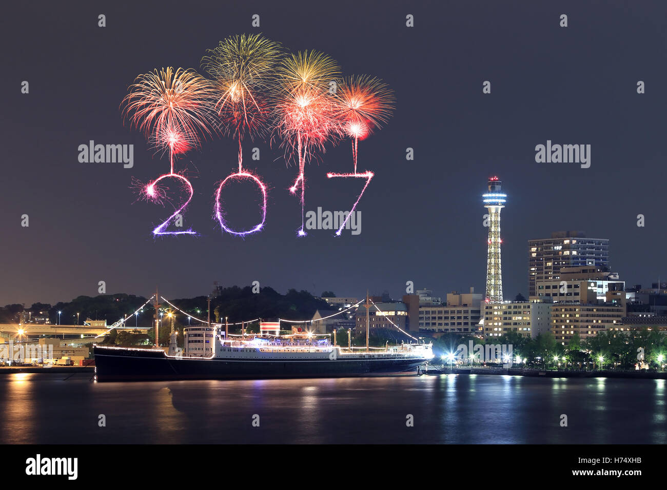 2017 in fireworks hi-res stock photography and images - Alamy
