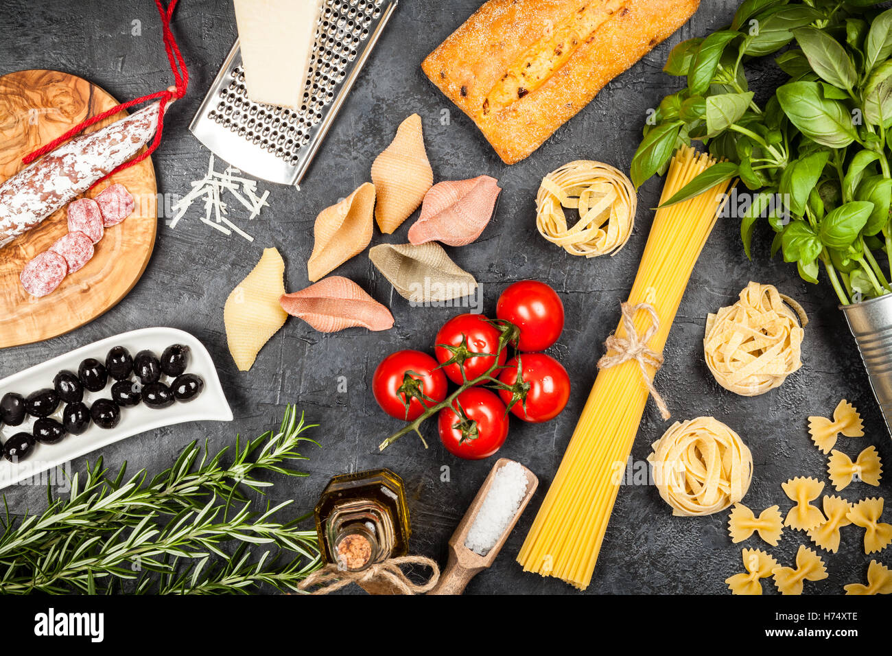 Italian food ingredients Stock Photo - Alamy