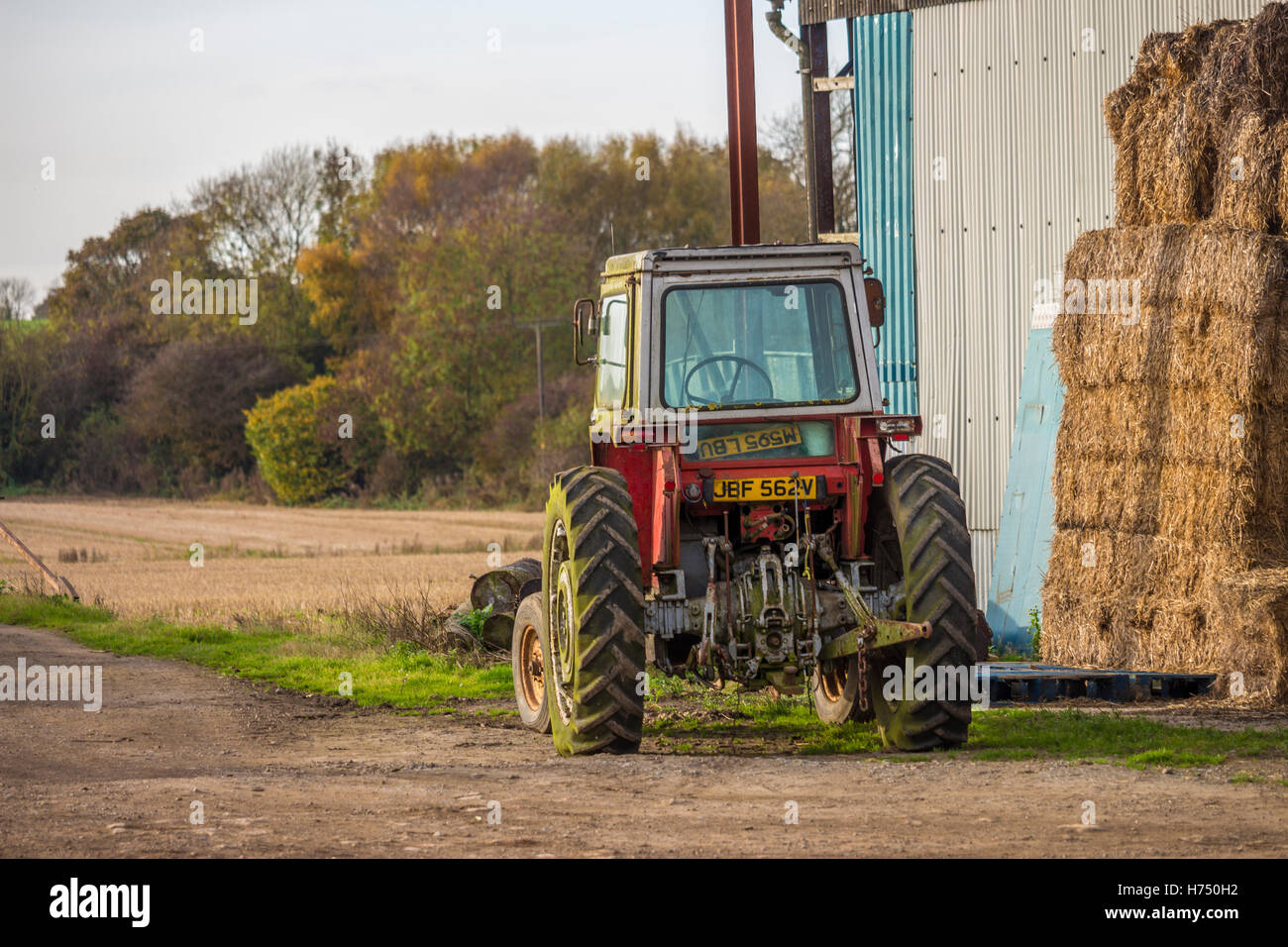 Hey bails hi-res stock photography and images - Alamy