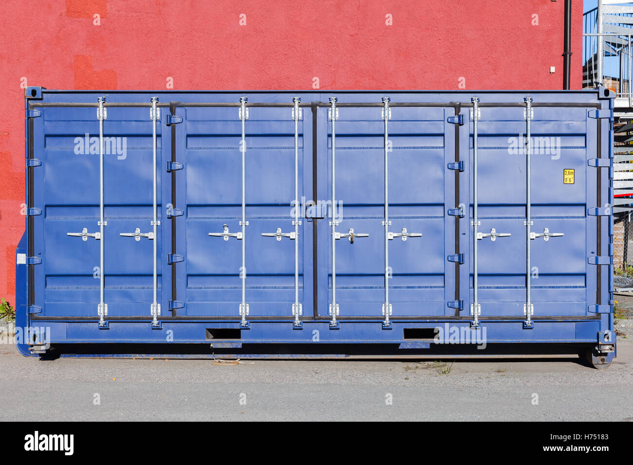 Cargo container front closed blue hi-res stock photography and images ...