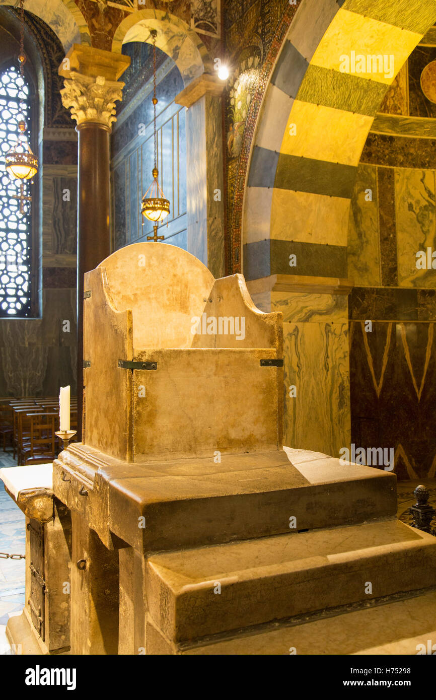 Charlemagne’s throne in Aachen Cathedral (UNESCO World Heritage Site ...