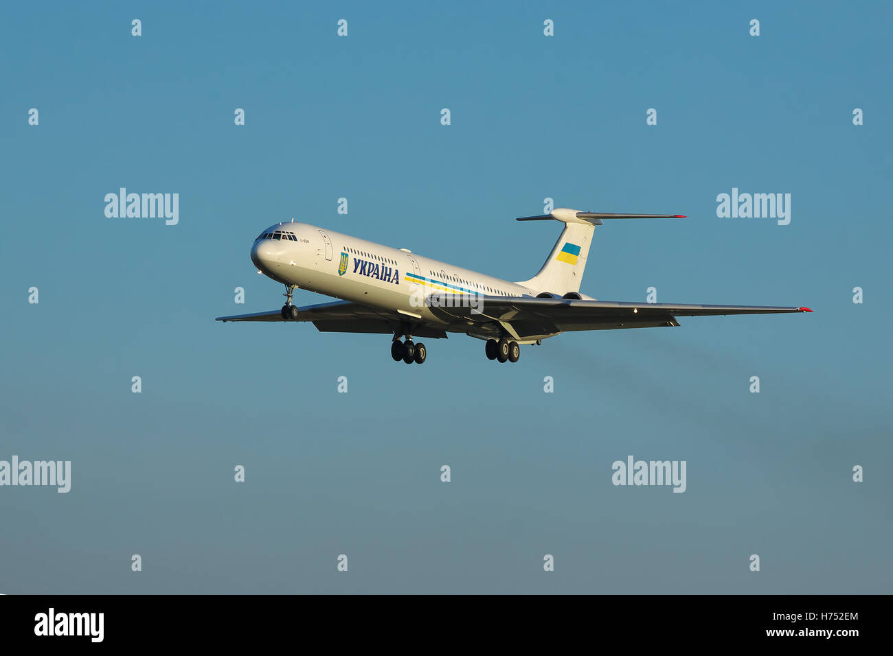 Ilyushin il 62 aircraft hi-res stock photography and images - Alamy