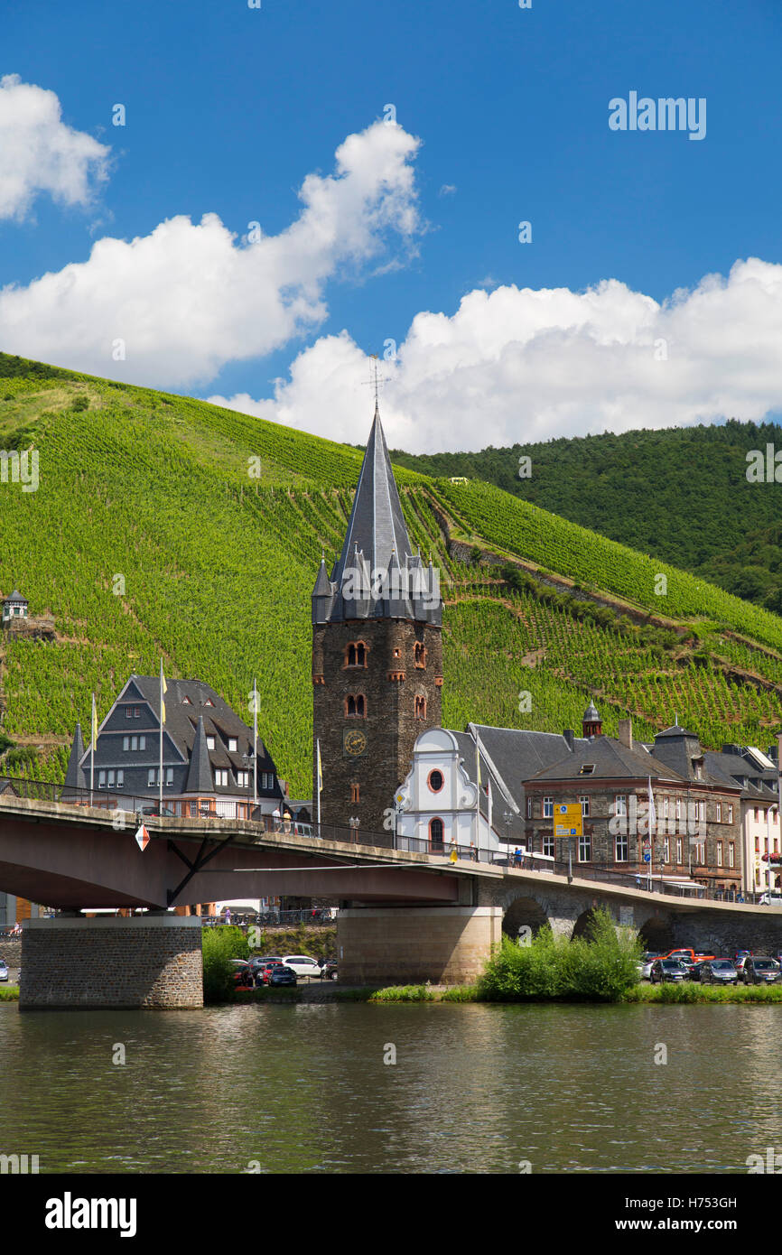 Bernkastel kues moselle bridge hi-res stock photography and images - Alamy