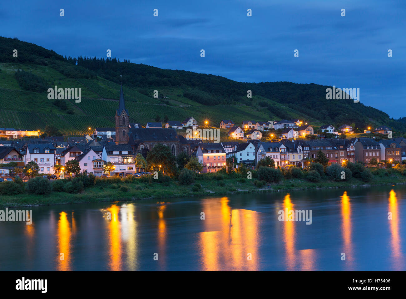 Neef hi-res stock photography and images - Alamy