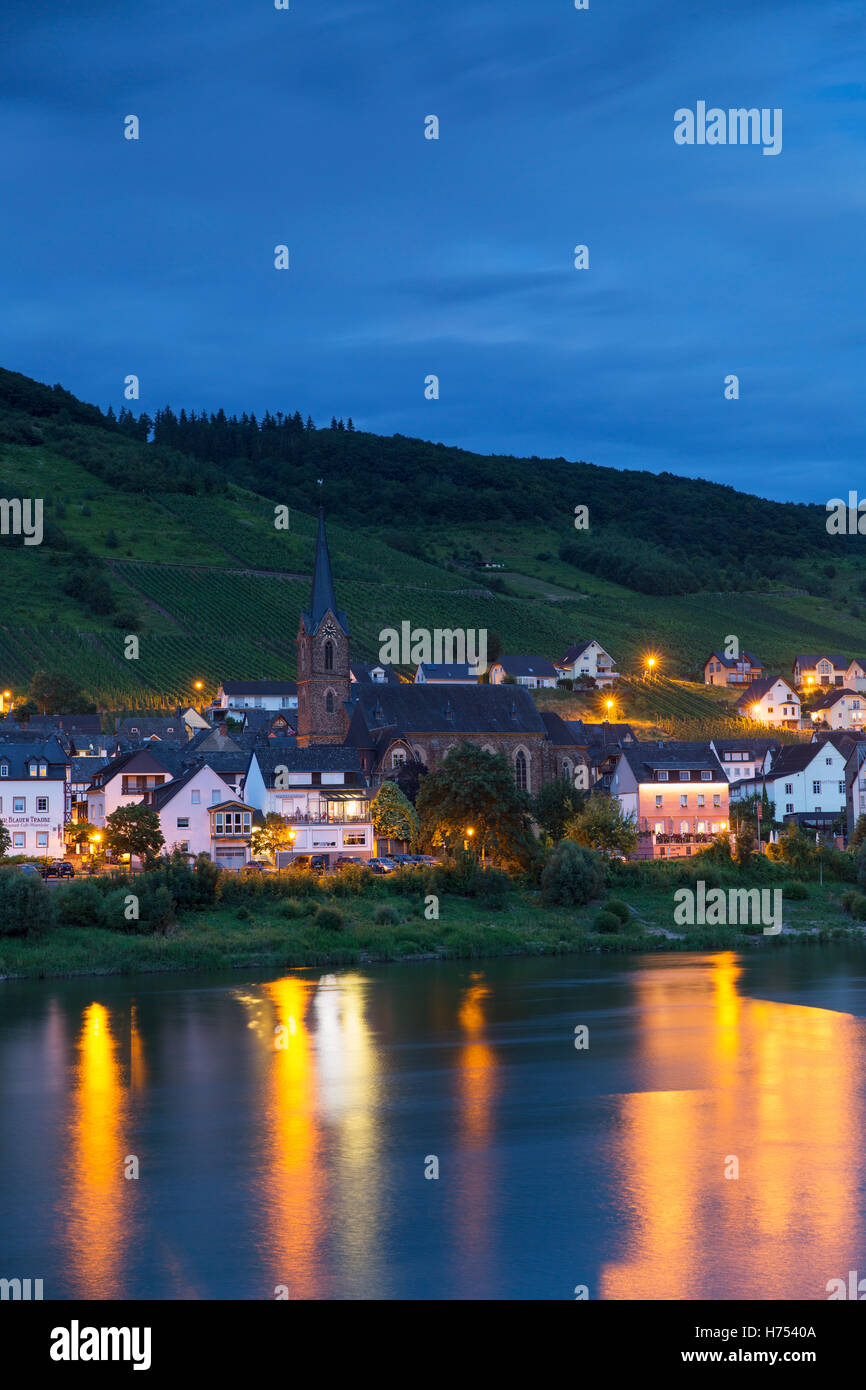 Neef hi-res stock photography and images - Alamy