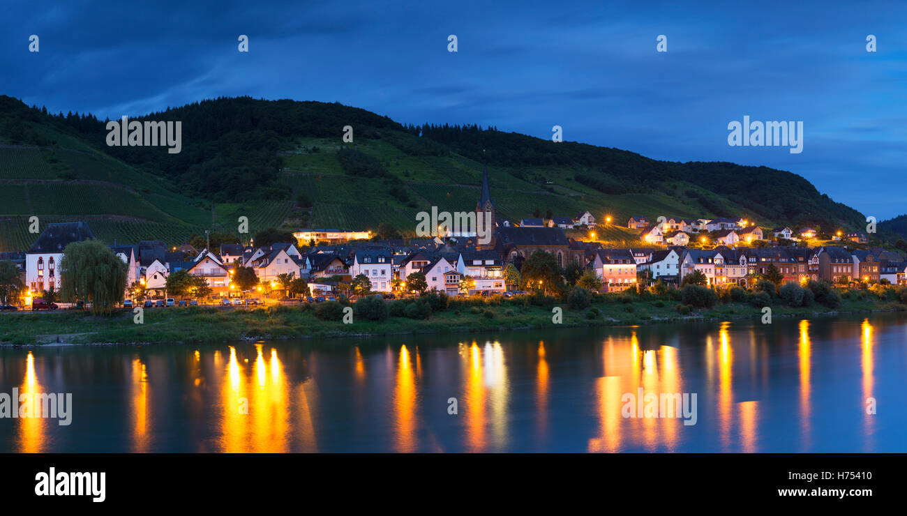 Mosel slopes hi-res stock photography and images - Alamy