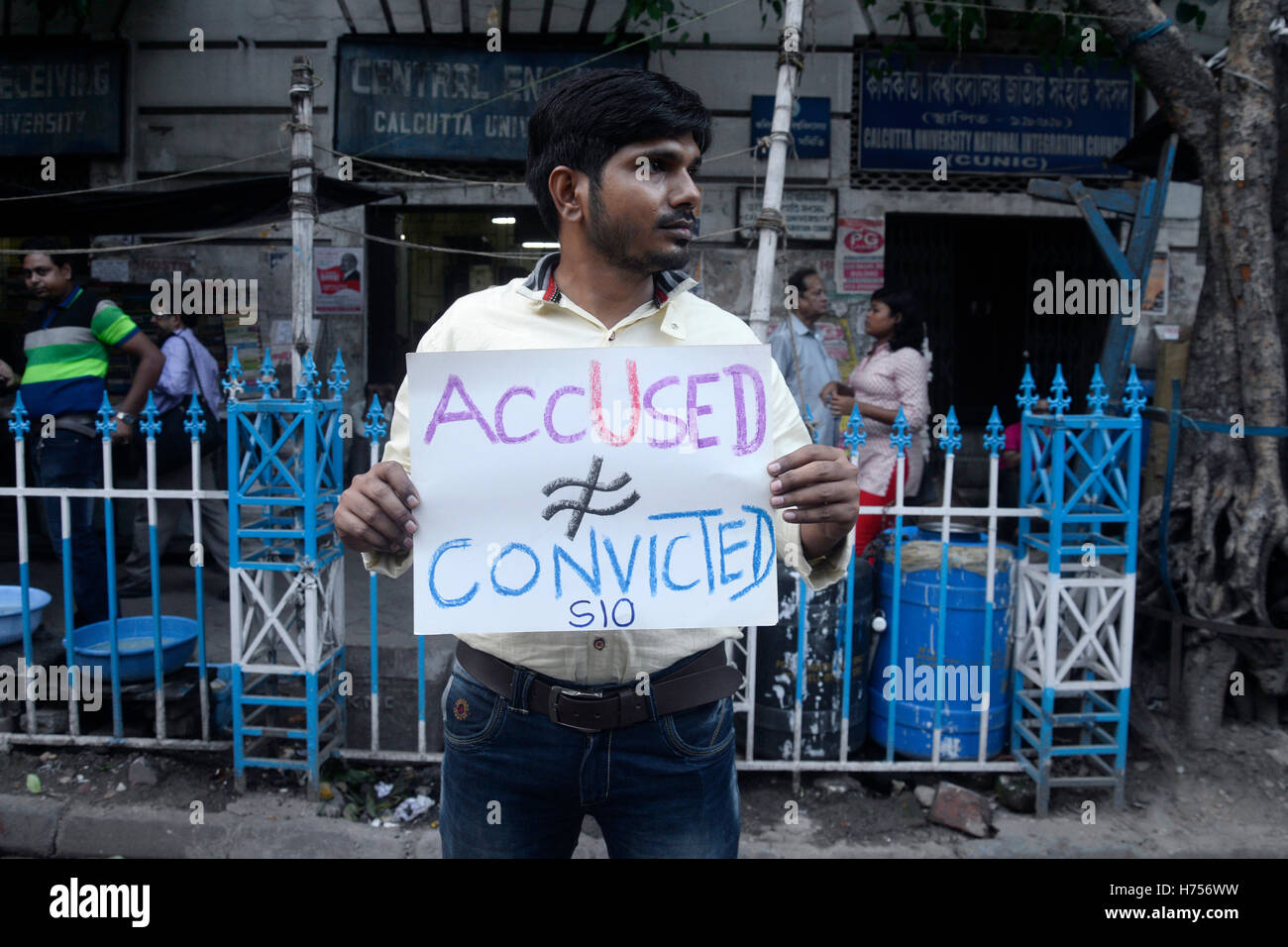 Kolkata, India. 02nd Nov, 2016. Student Islamic Organization of India ...