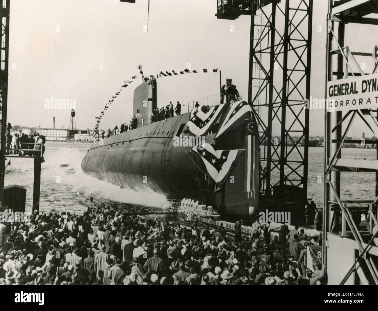 Nautilus submarine 195* hi-res stock photography and images - Alamy