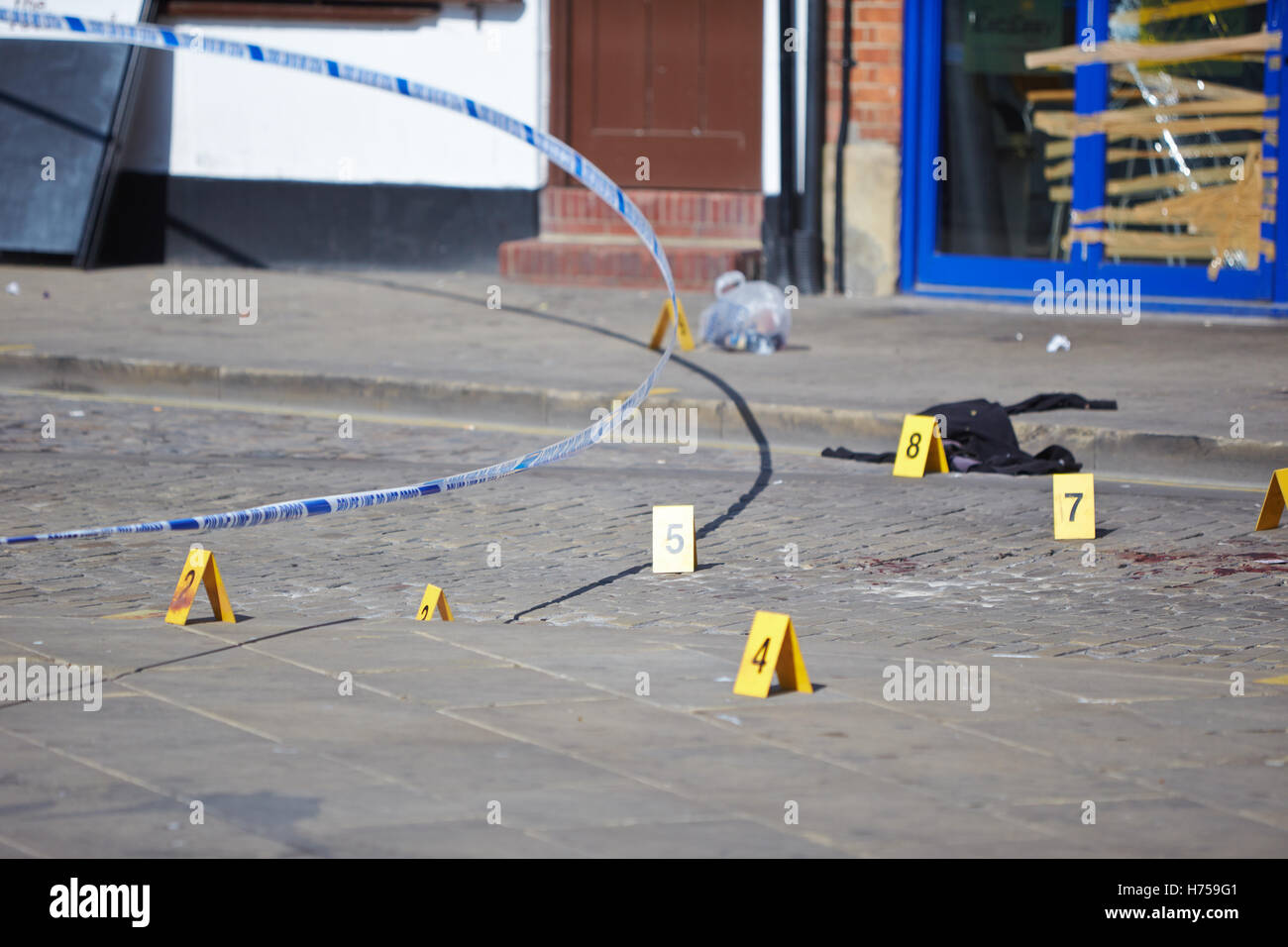 Police assault hi-res stock photography and images - Alamy