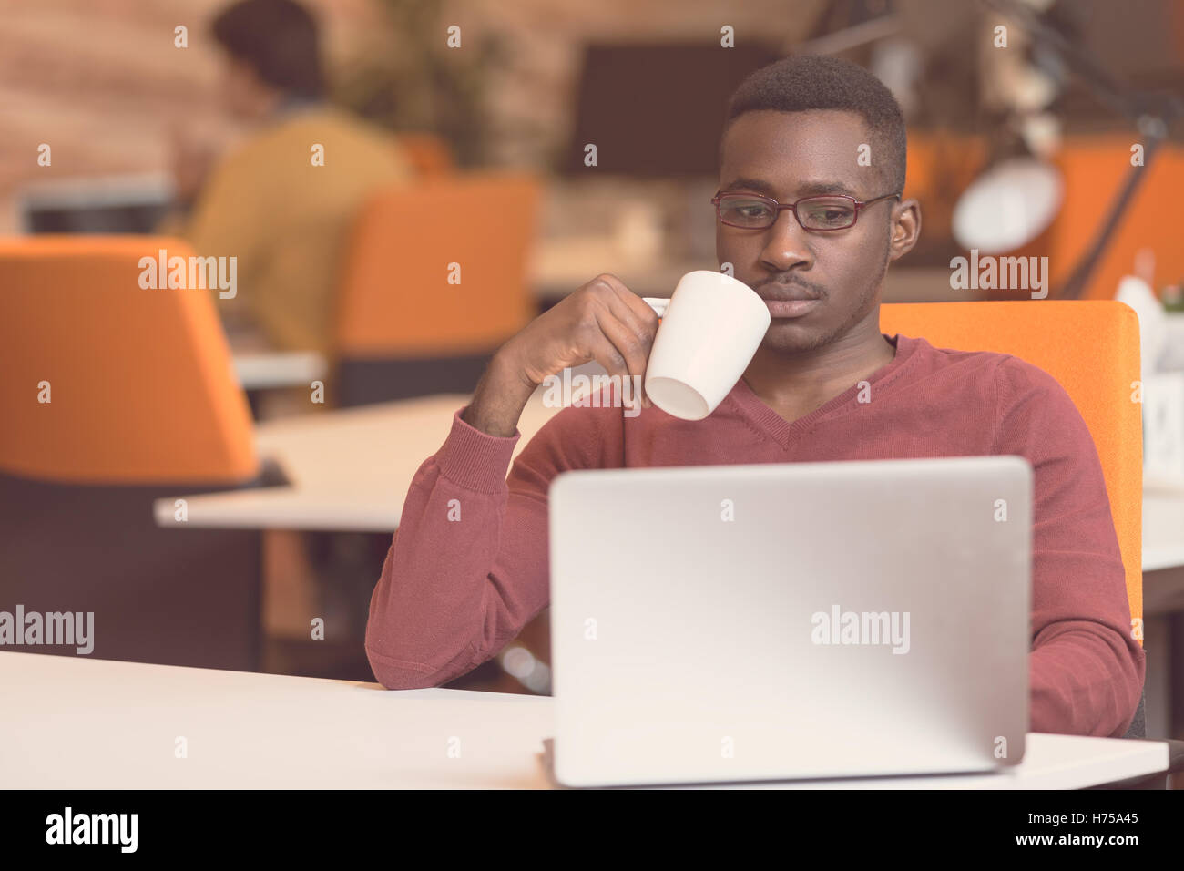 Startup typing hi-res stock photography and images - Alamy