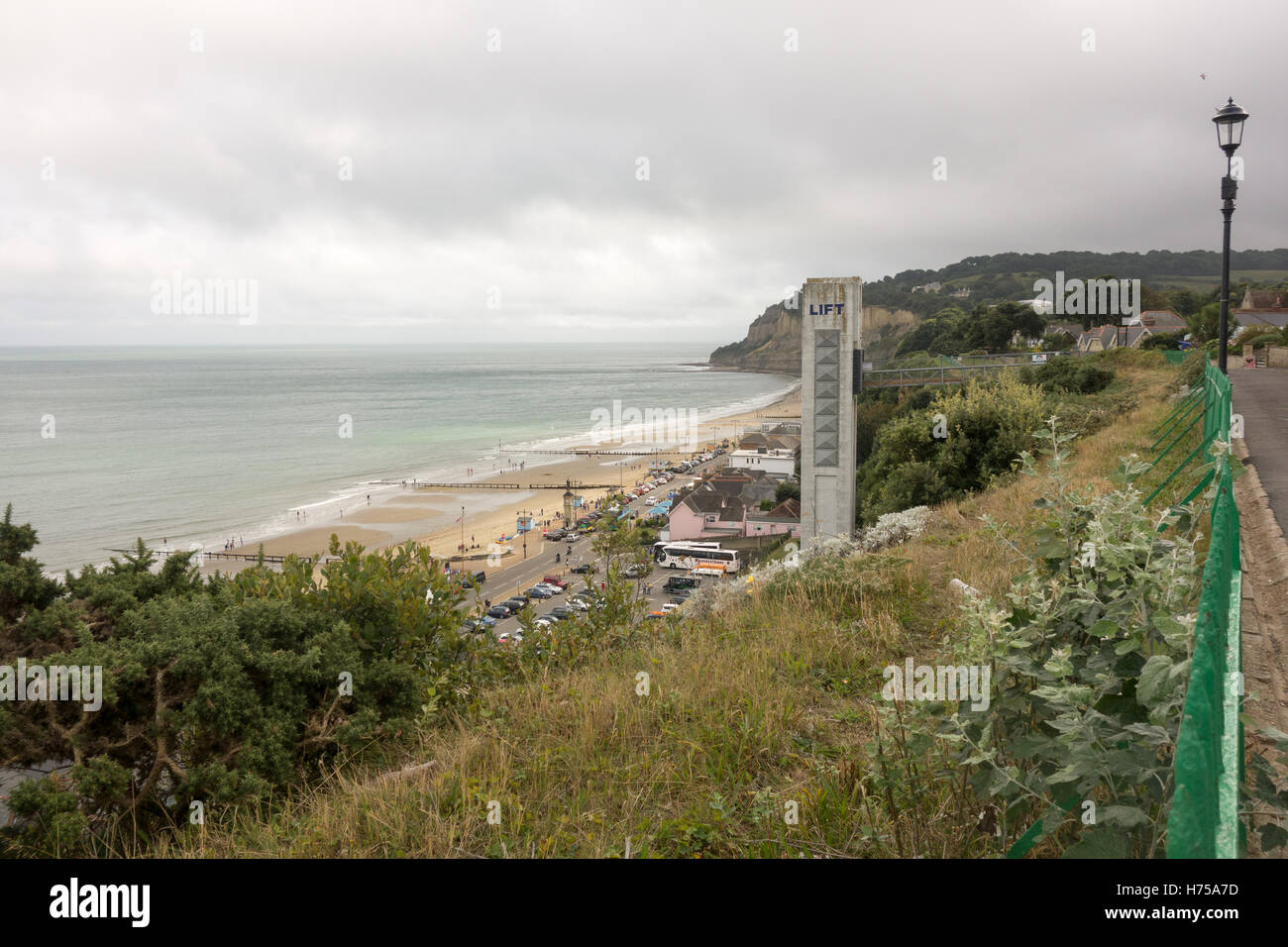 Shanklin isle of wight cliff hi-res stock photography and images - Alamy