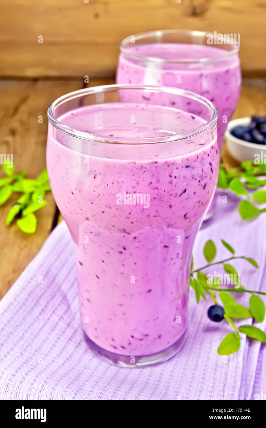 Huckleberry shake hi-res stock photography and images - Alamy
