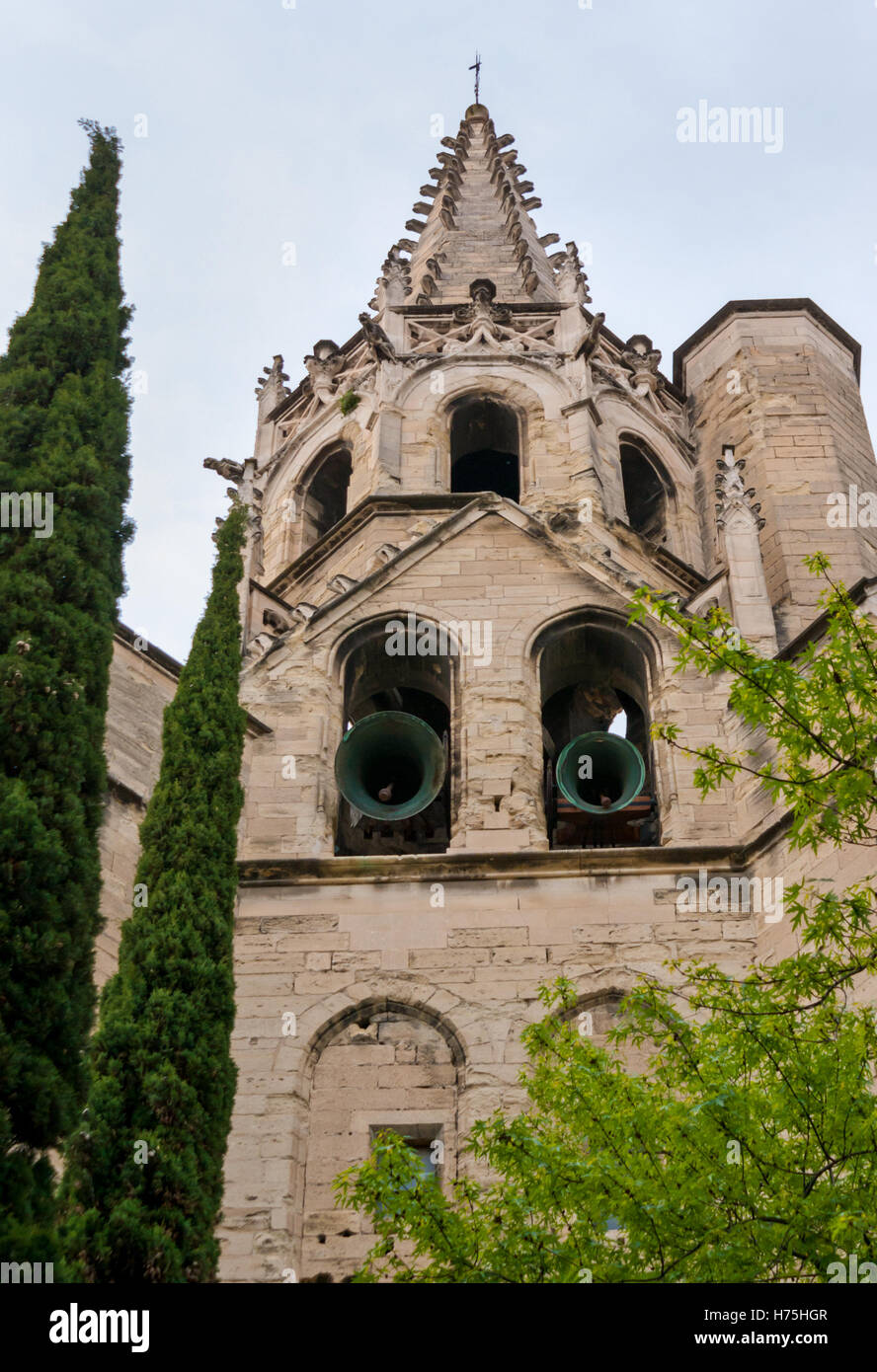 The bell tower of Eglise Saint Pierre in Avignon with moving bells ...
