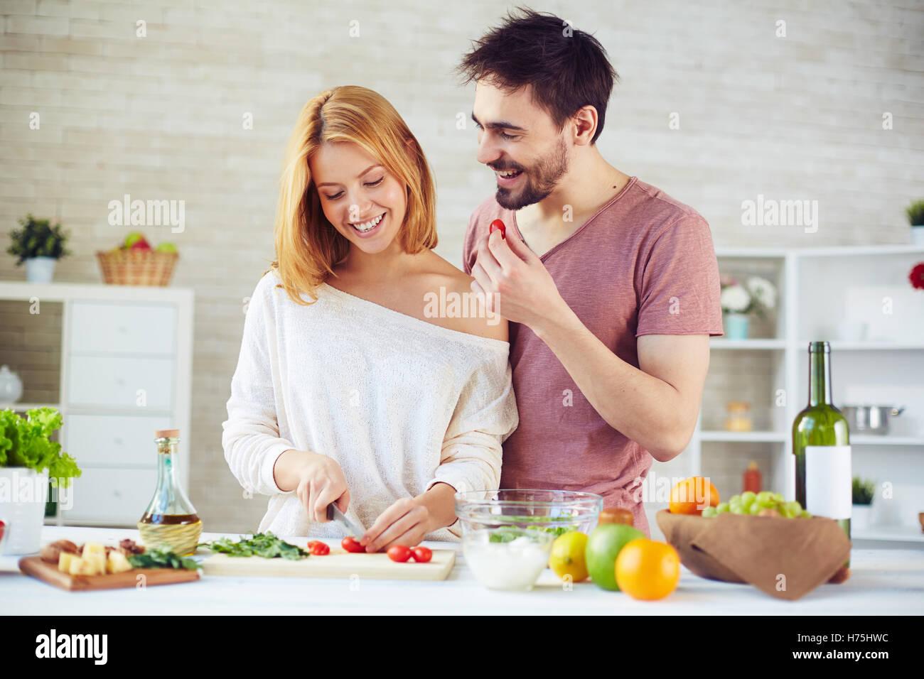 woman laugh laughs laughing twit giggle smile smiling laughter laughingly smilingly smiles food ...