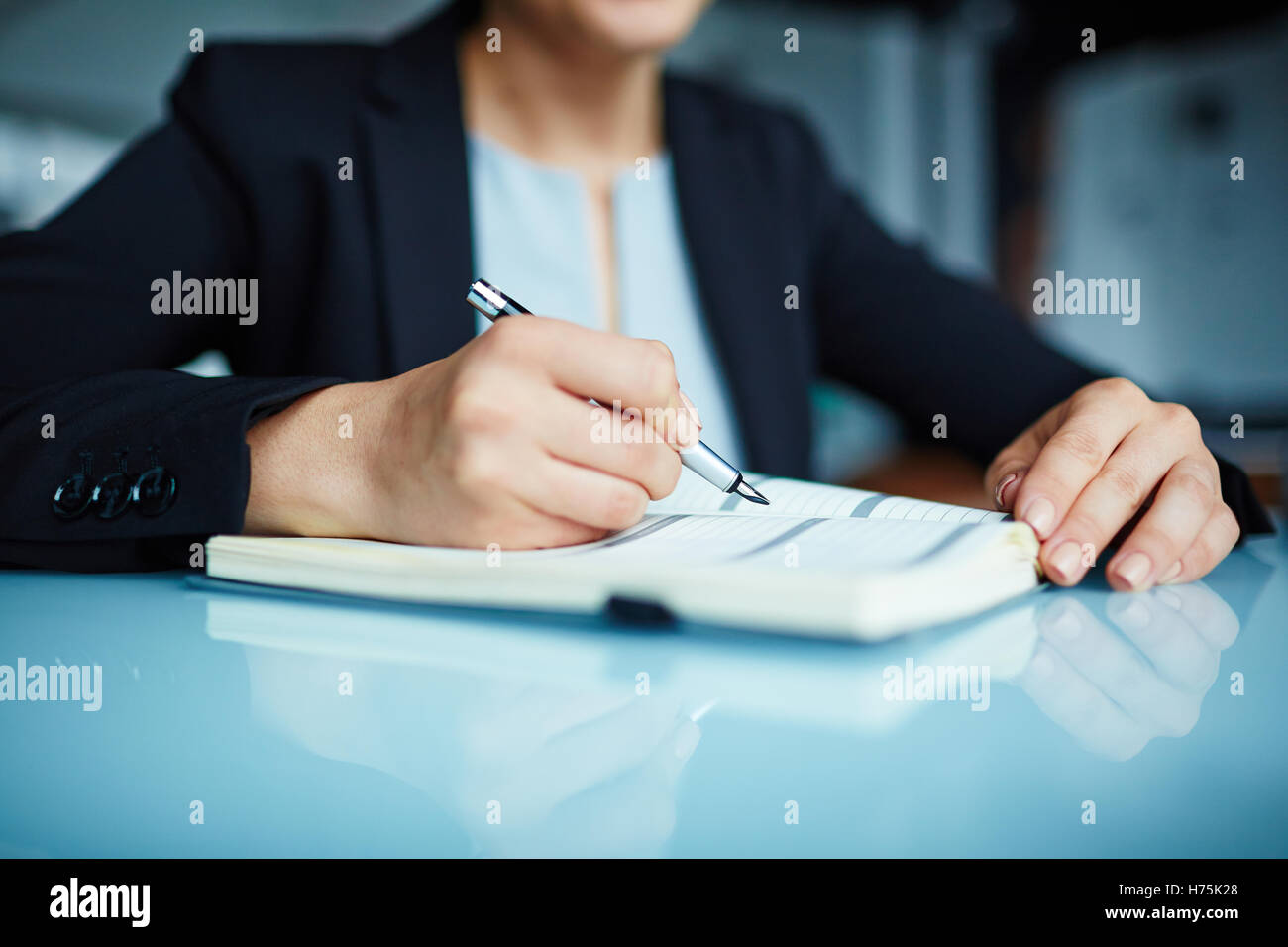 Review written hi-res stock photography and images - Alamy