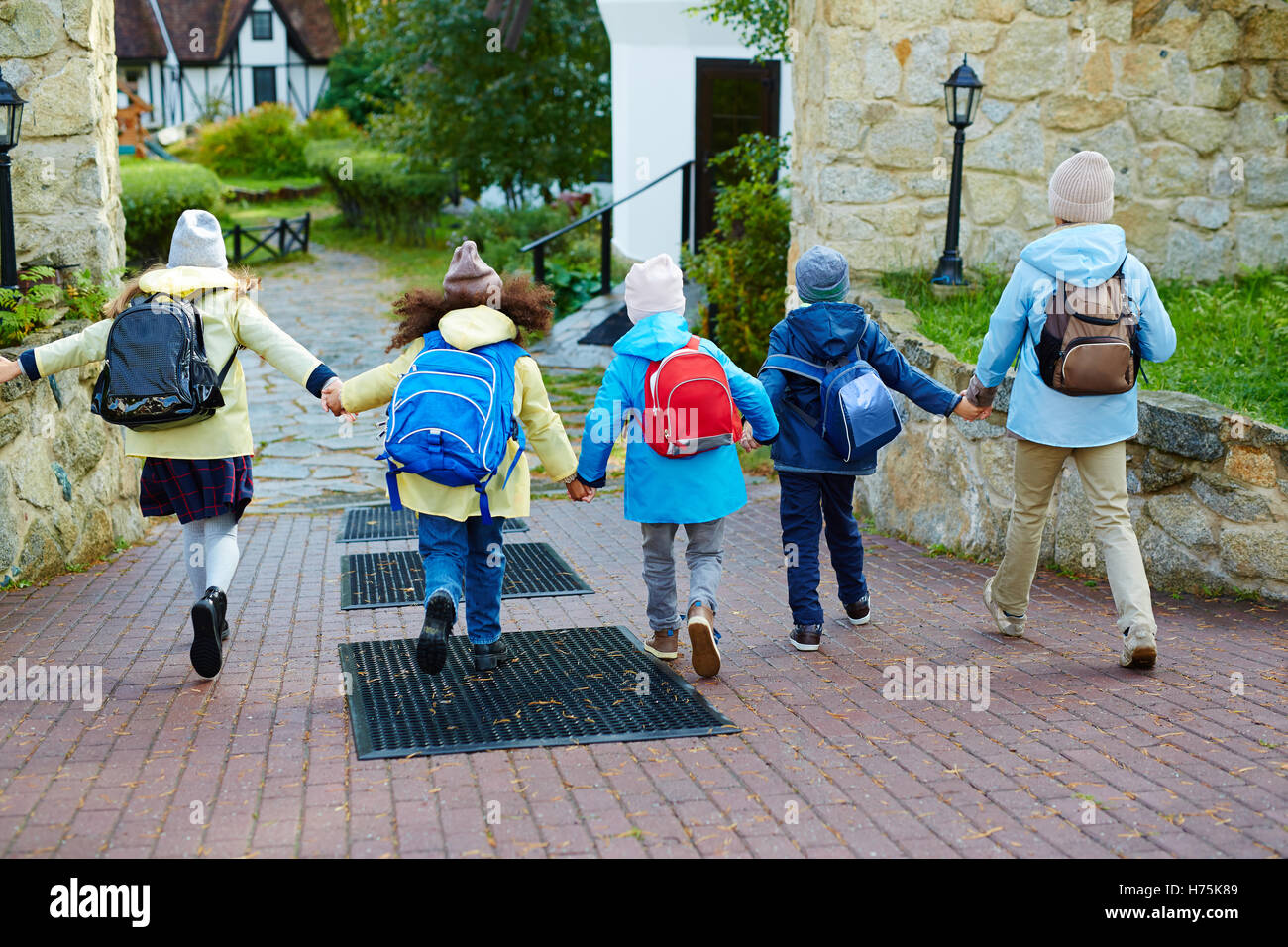 Child friendly school hi-res stock photography and images - Alamy