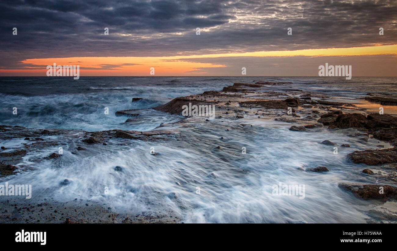 Filey brigg waves hi-res stock photography and images - Alamy