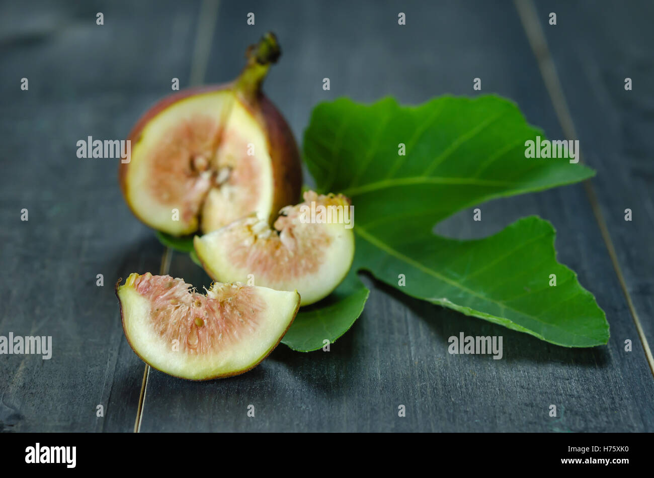 Fresh raw figs hi-res stock photography and images - Alamy