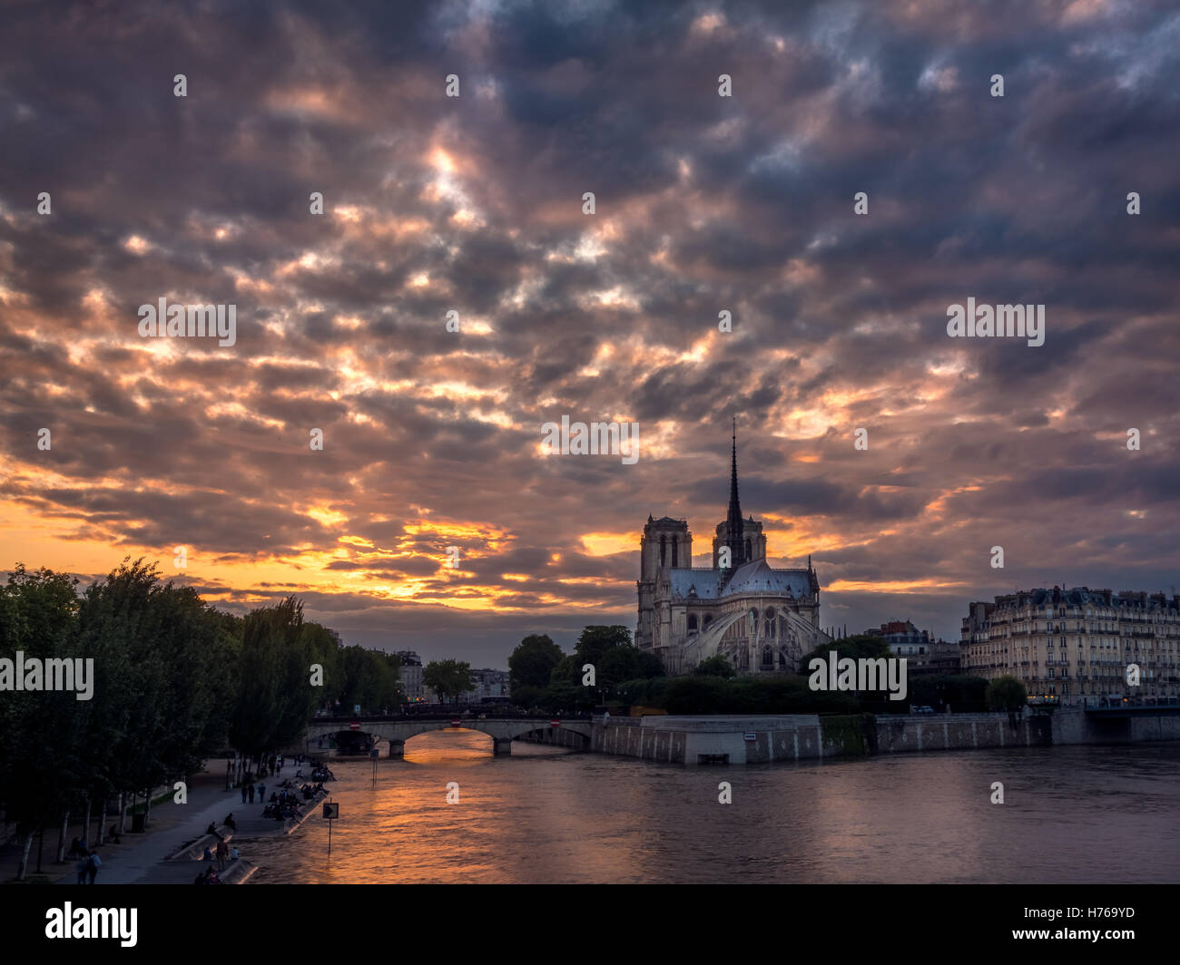 Notre Dame at sunset, Paris, France Stock Photo - Alamy