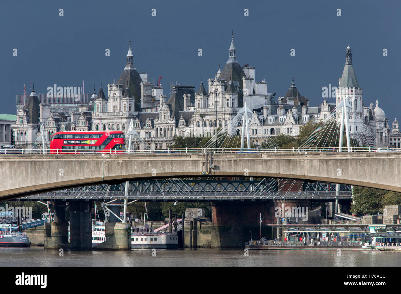 Waterloo bridge with red bus hi-res stock photography and images - Alamy