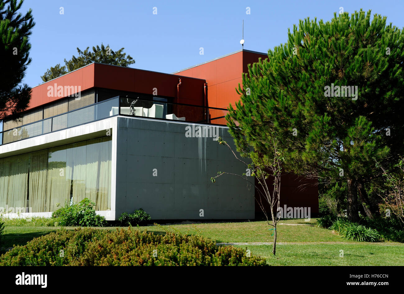 Eleven restaurante, Jardim Amalia Rodrigues, garden, Lisboa, Lisbon ...