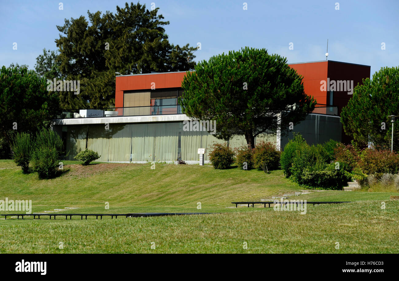 Eleven restaurante, Jardim Amalia Rodrigues, garden, Lisboa, Lisbon ...
