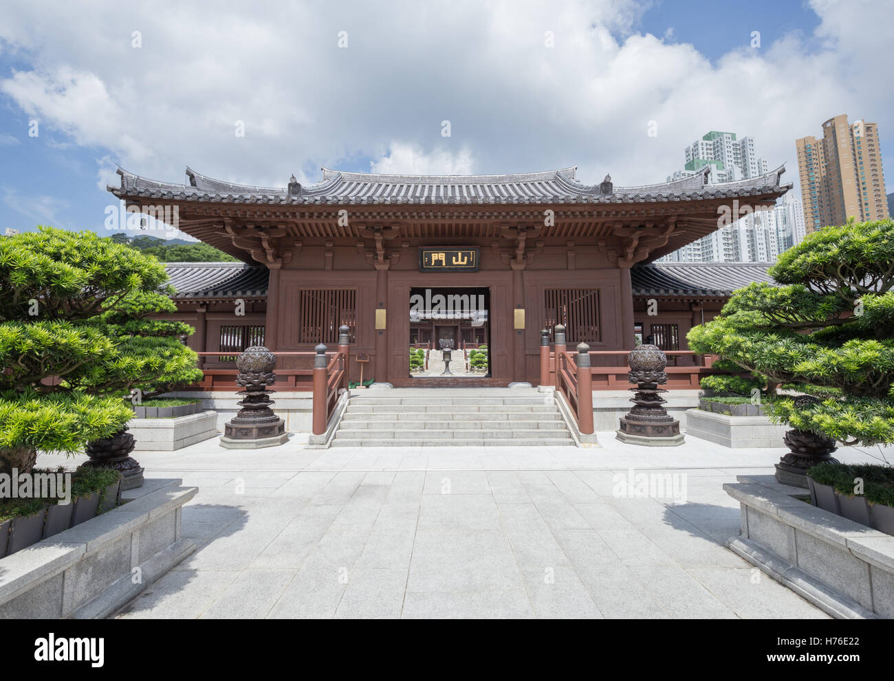 Chi lin Nunnery, Tang dynasty style temple, Hong Kong, China Stock ...