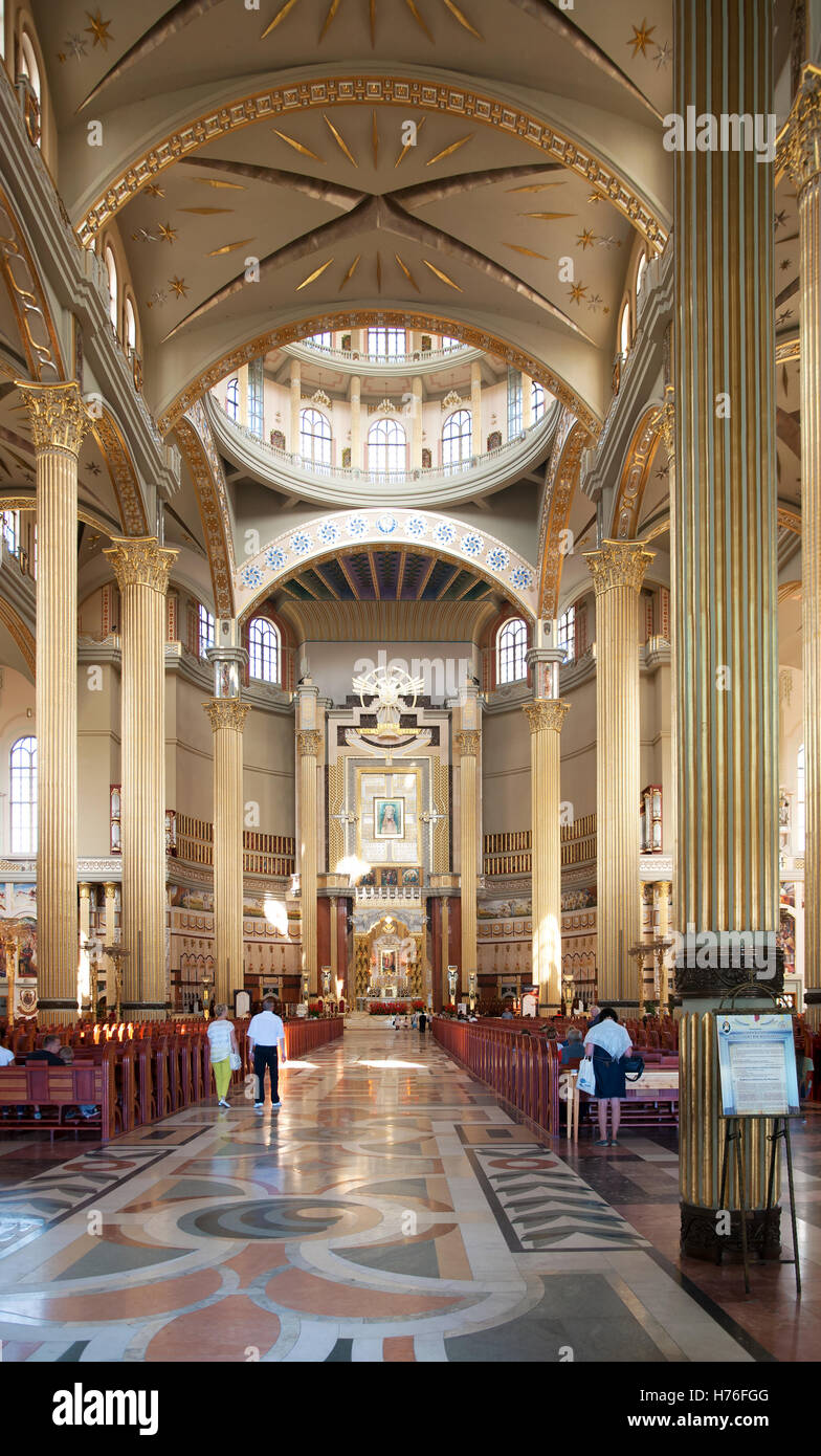 Catholic Church Altar Sanctuary High Resolution Stock Photography and ...