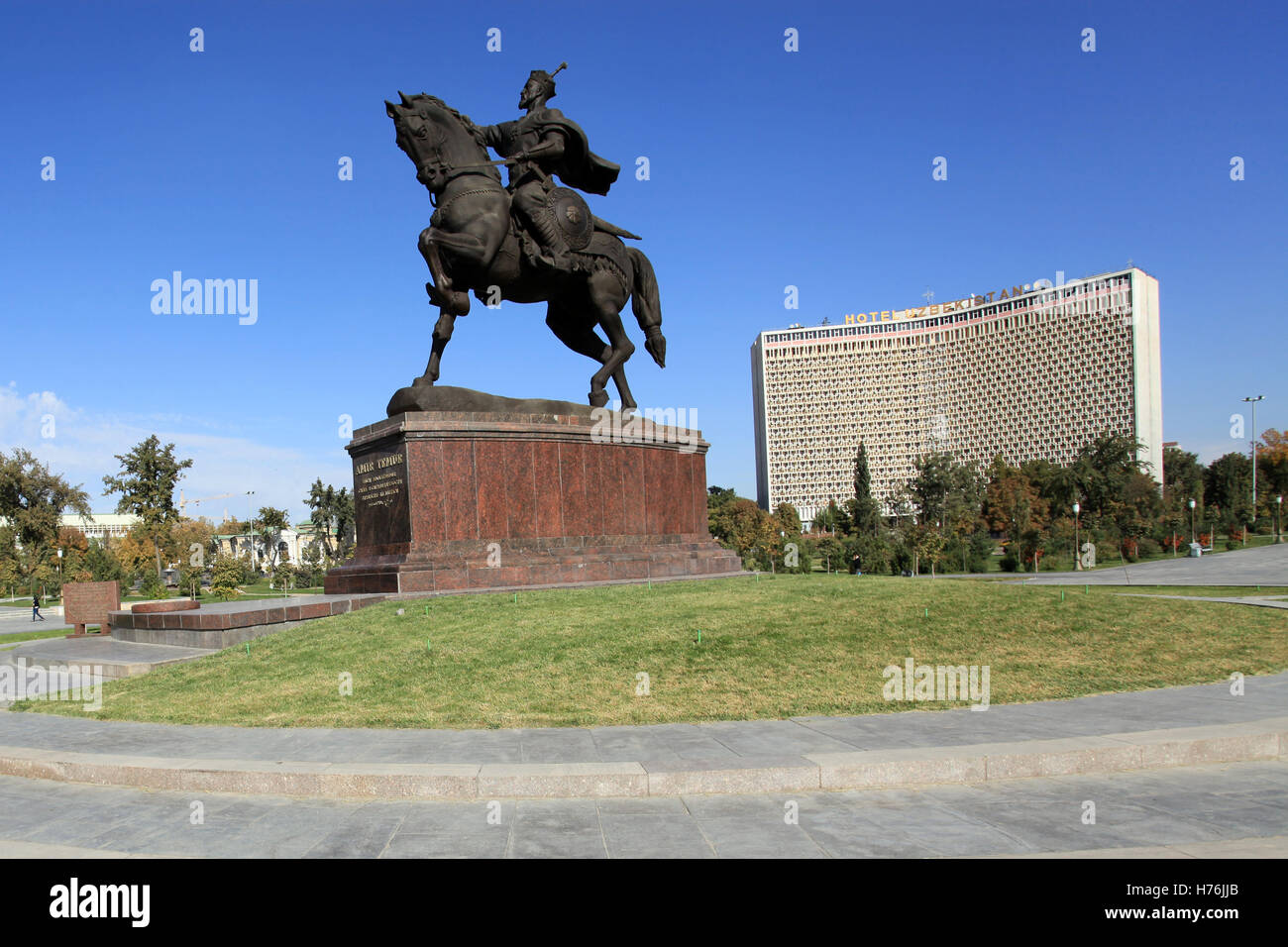 Timur statue uzbekistan hi-res stock photography and images - Alamy