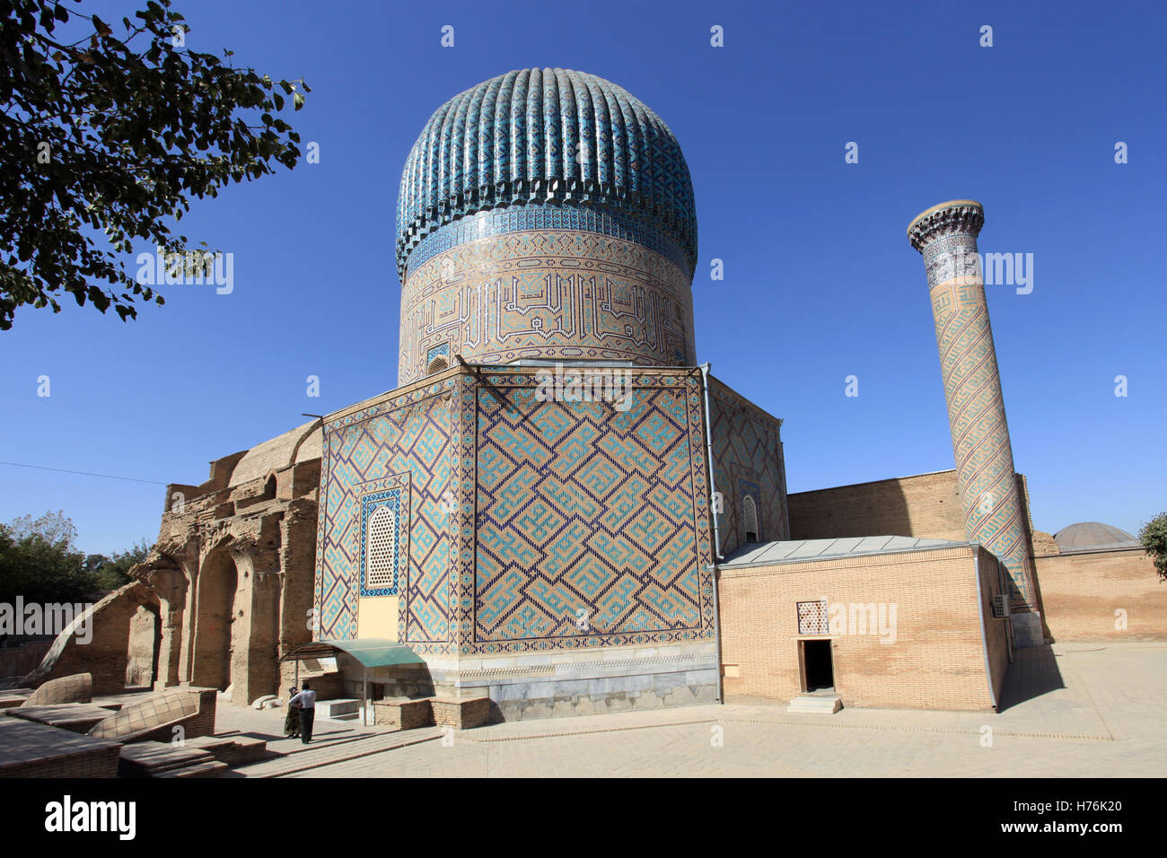 Gur-e-Amir Mausoleum, the resting place of Timur, Samarkand, Uzbekistan ...