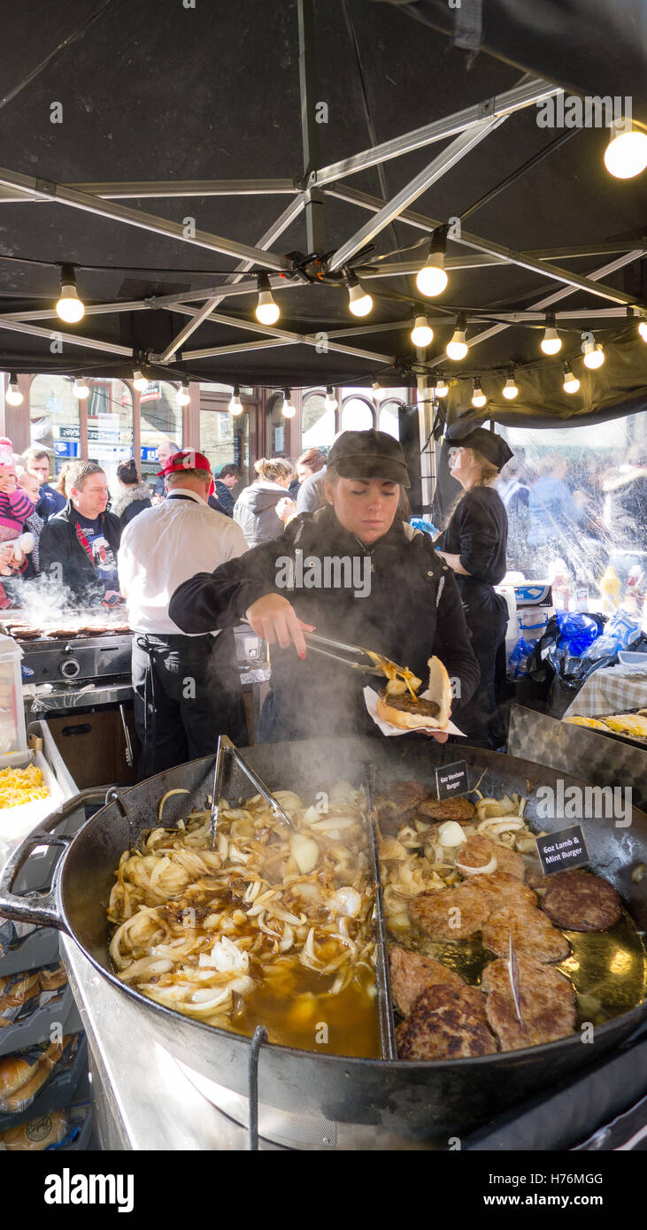 Burger vendor hi-res stock photography and images - Alamy