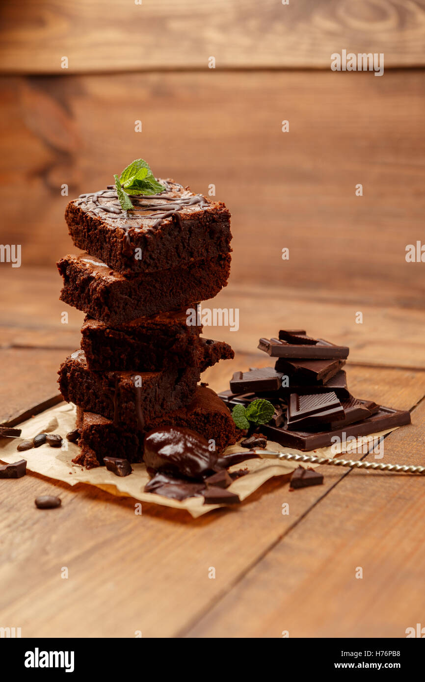 Plate with delicious chocolate brownies Stock Photo - Alamy