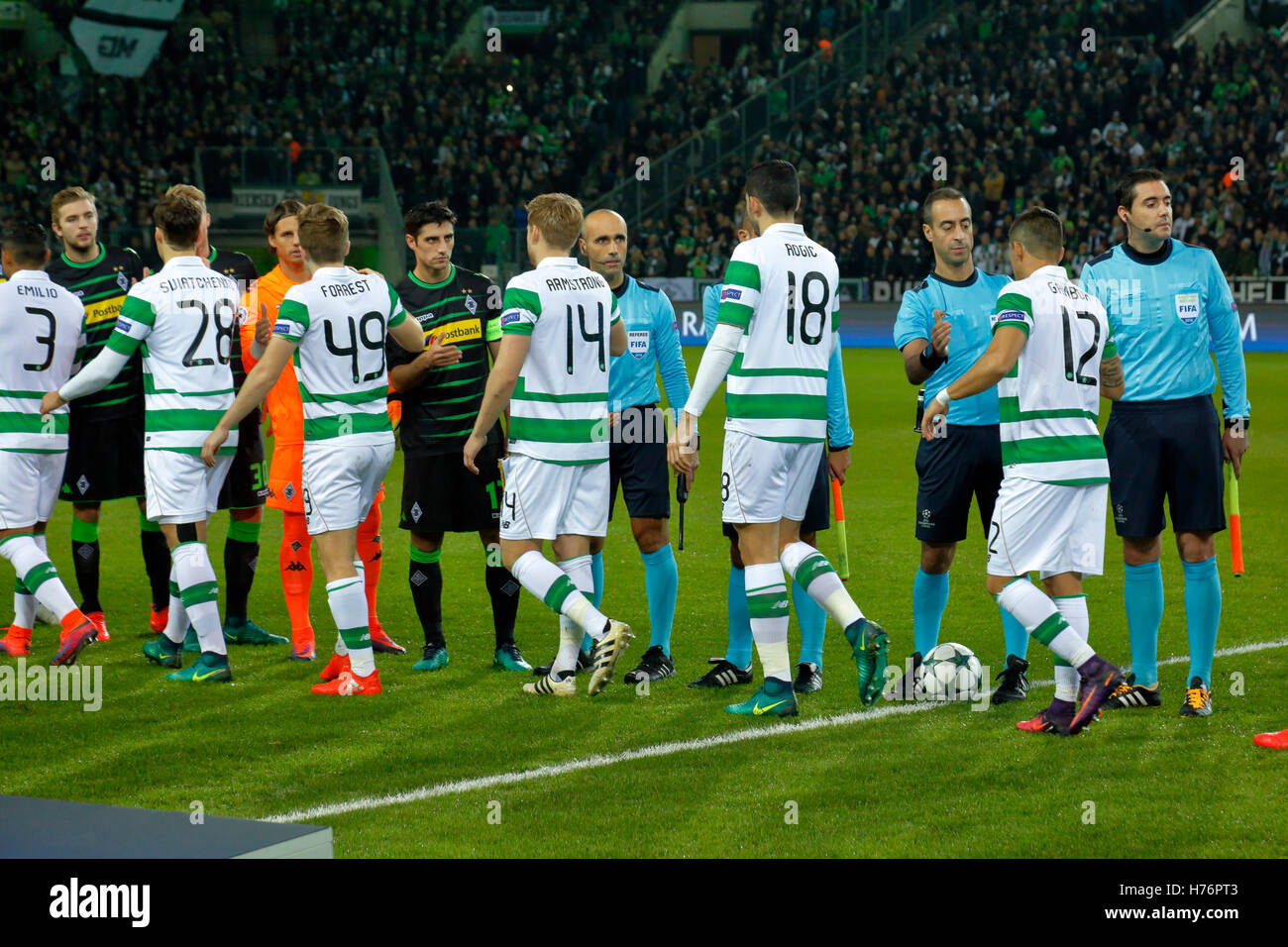 Celtic football scotland handshake hi-res stock photography and images ...