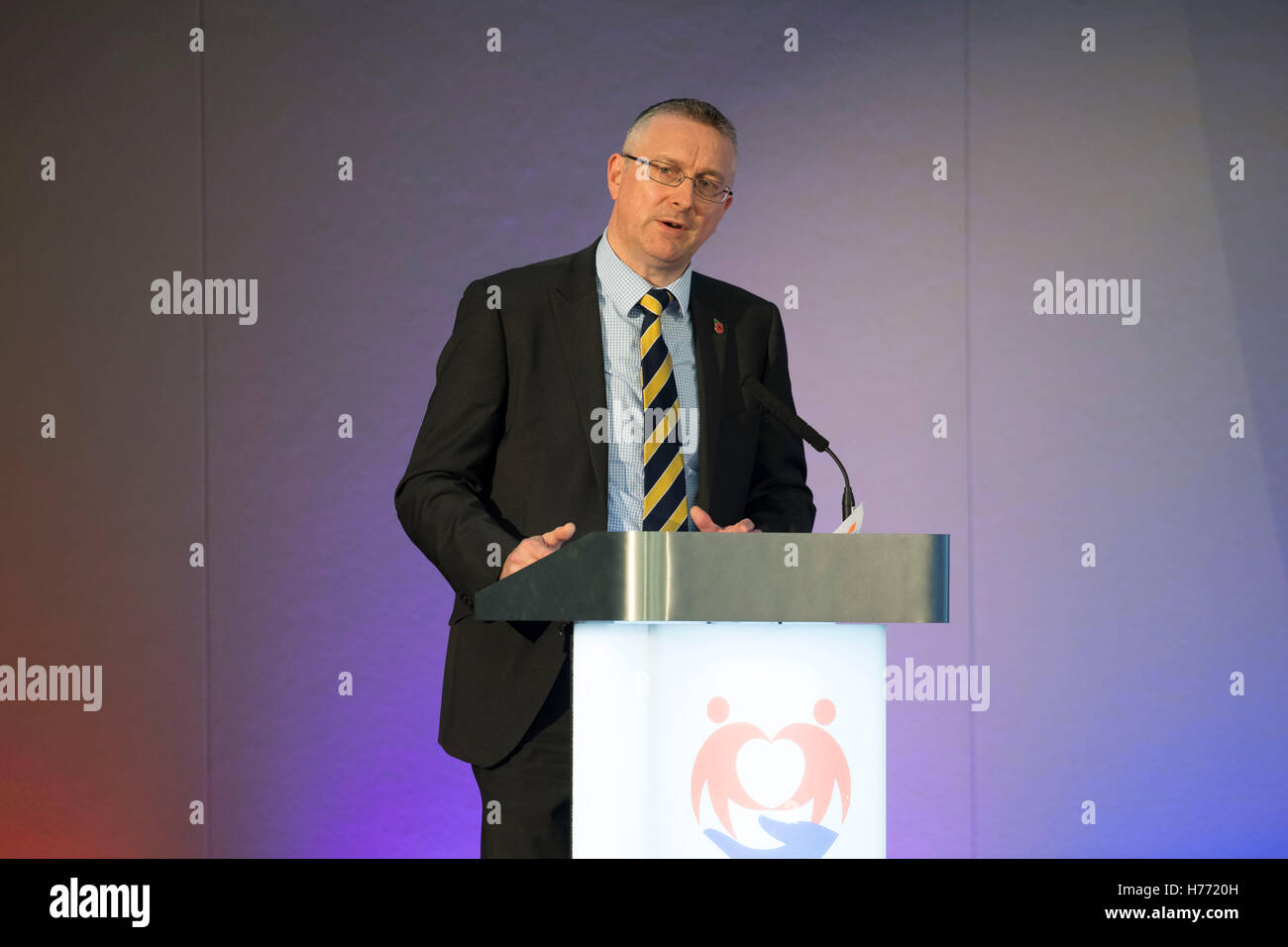 Nhs chief executive hi-res stock photography and images - Alamy