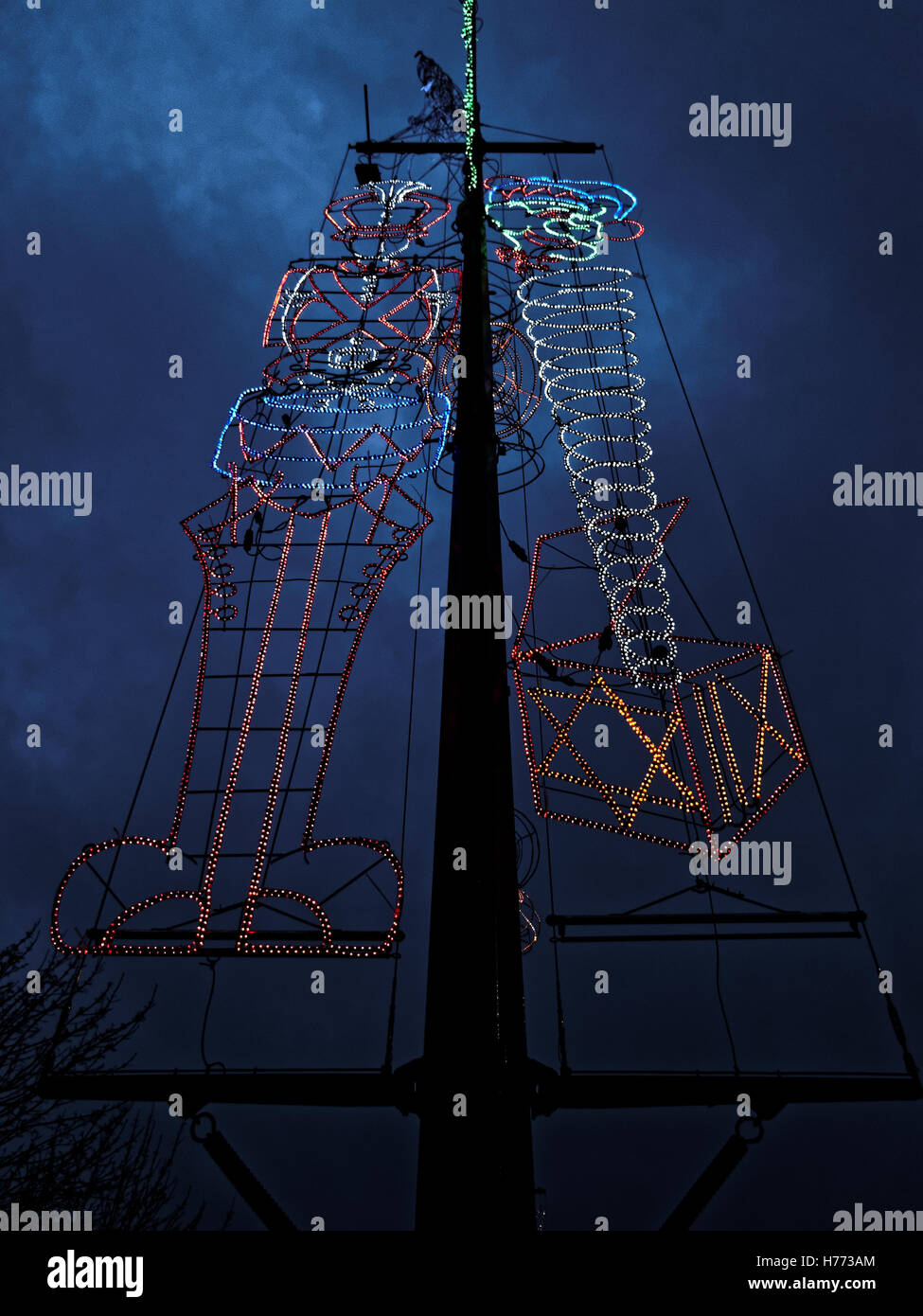 Glasgow george square snow hi-res stock photography and images - Alamy