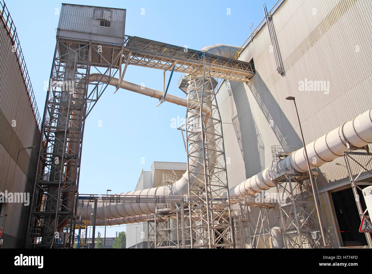 Ductwork hi-res stock photography and images - Alamy