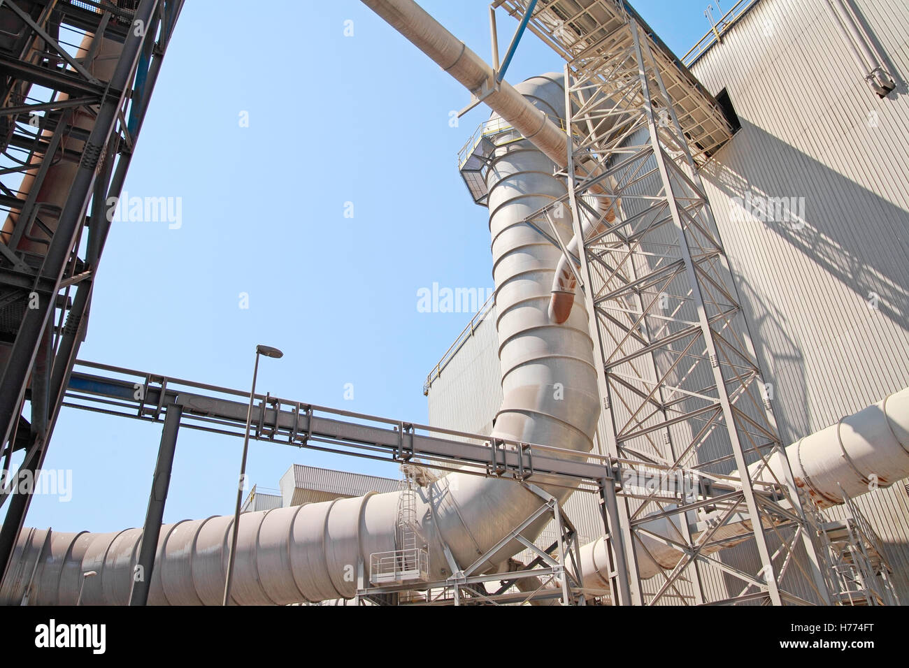 Ductwork hi-res stock photography and images - Alamy