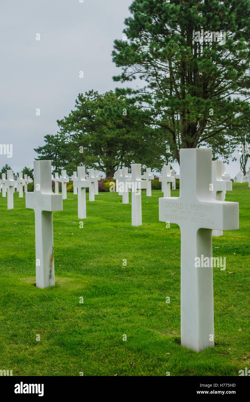 COLLEVILLE-SUR-MER, FRANCE - SEPTEMBER 21: The American World War II ...