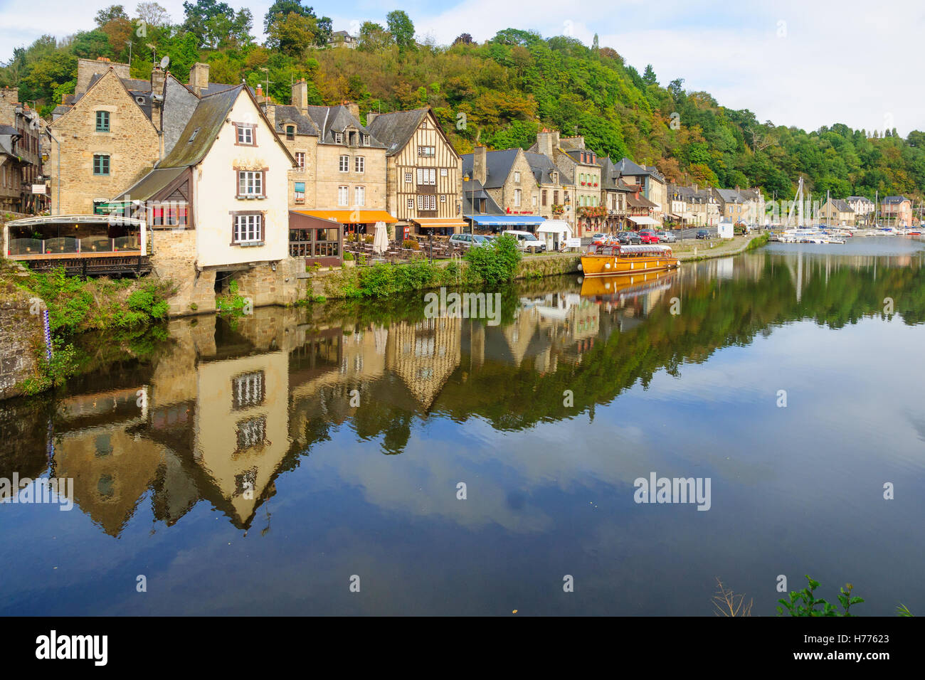 Dinan france hi-res stock photography and images - Alamy