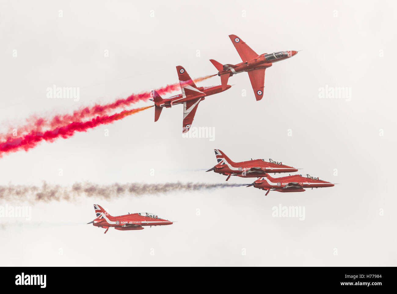 The RAF Red Arrows at Bournemouth Air Festival 2016 Stock Photo - Alamy