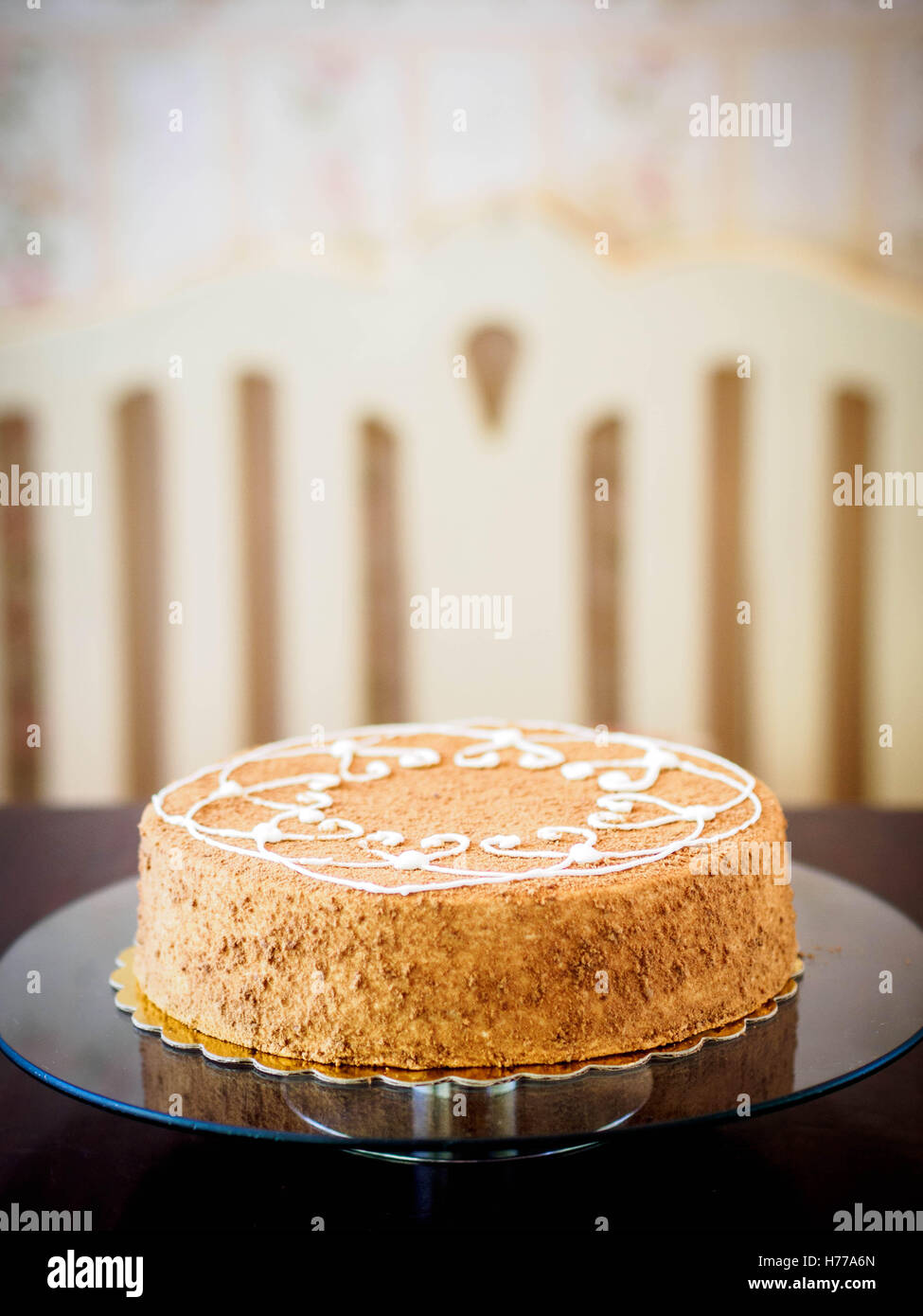 Chocolate cake stand hi-res stock photography and images - Alamy