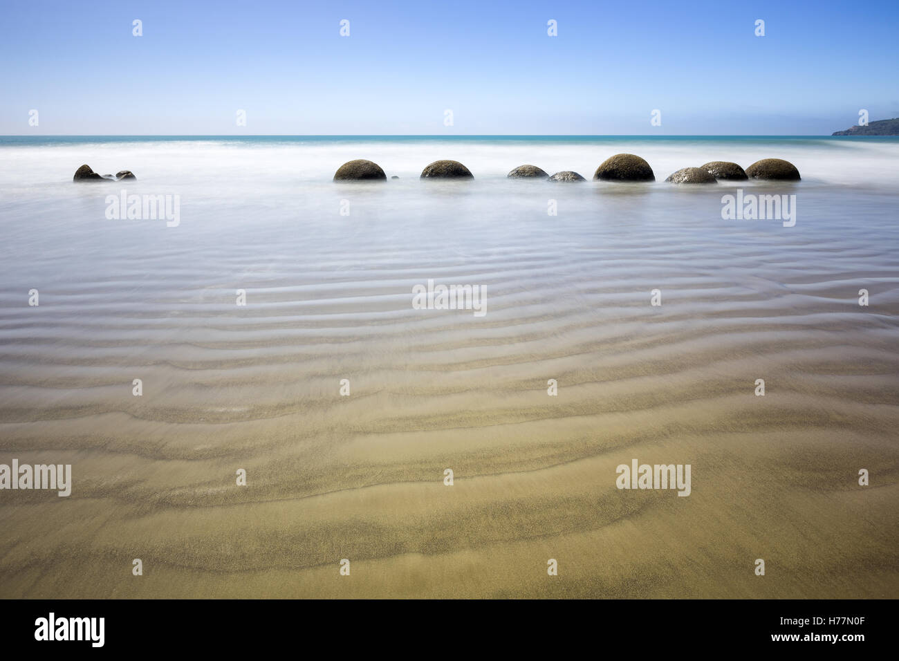 Moeraki Boulders, Moeraki, New Zealand Stock Photo - Alamy