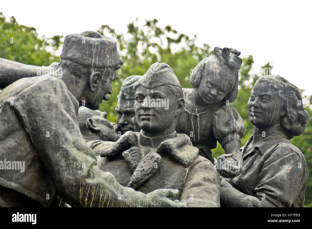 Soviet army monument hi-res stock photography and images - Alamy