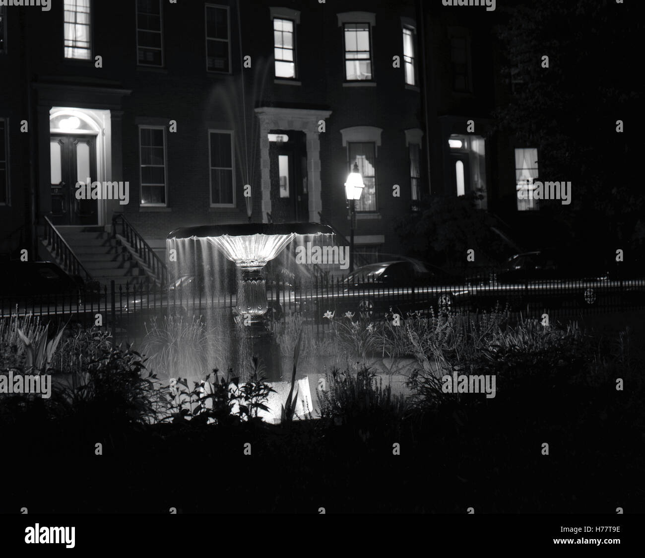 Are night scene exterior hi-res stock photography and images - Alamy