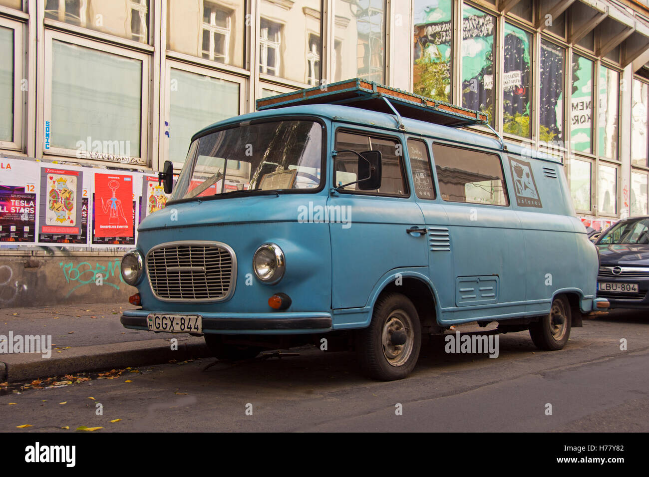 old vintage van Stock Photo - Alamy