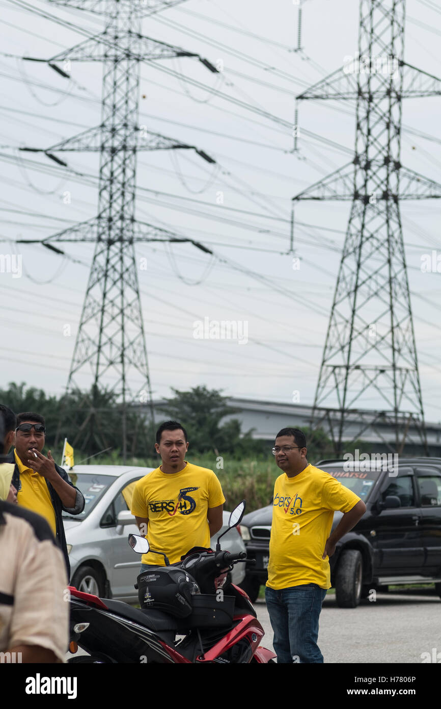 Waiting instruction hi-res stock photography and images - Alamy