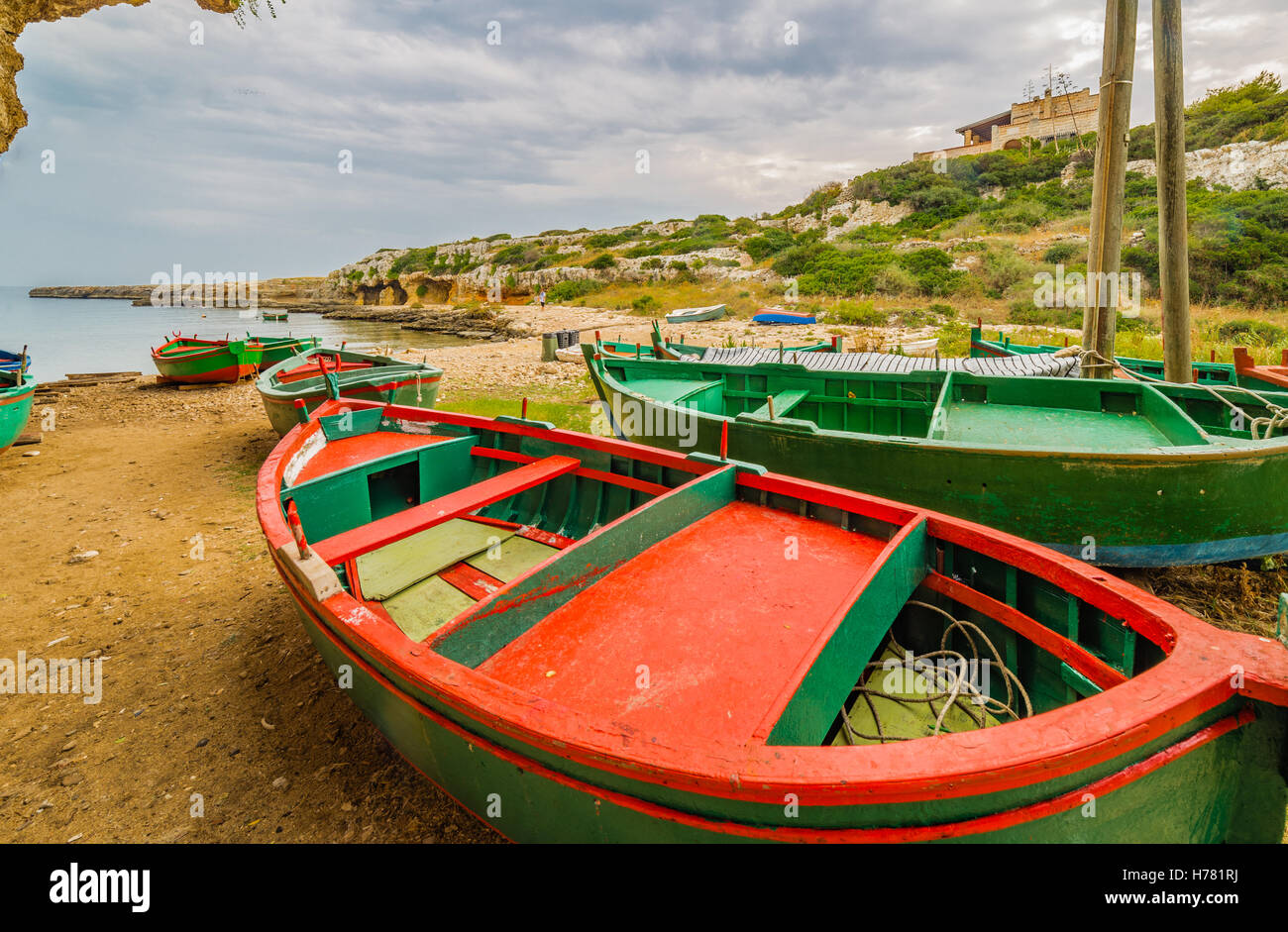 rowing boats on beach in Italy Stock Photo - Alamy