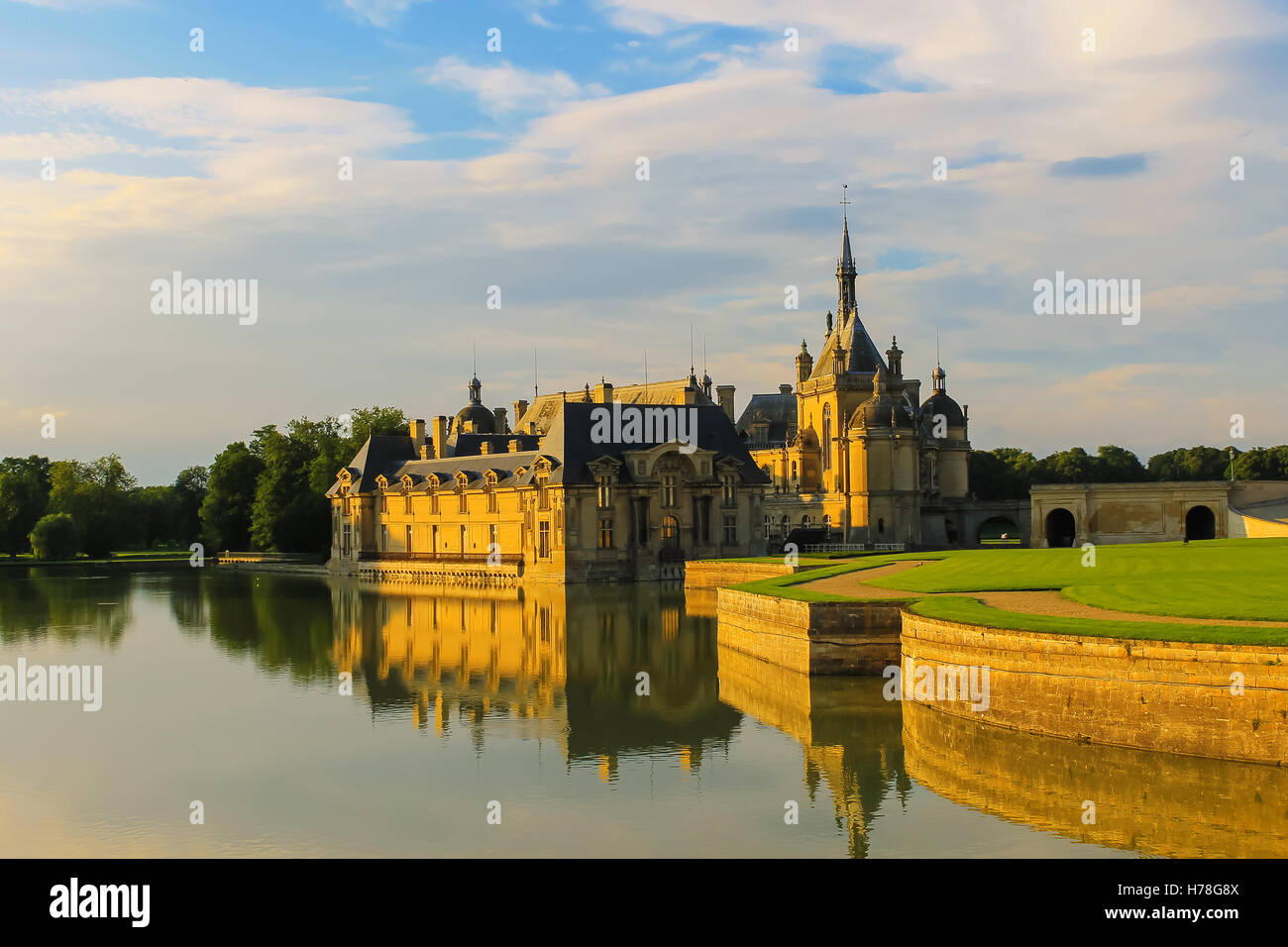 Famous Chateau de Chantilly (Chantilly Castle). Oise, France Stock ...