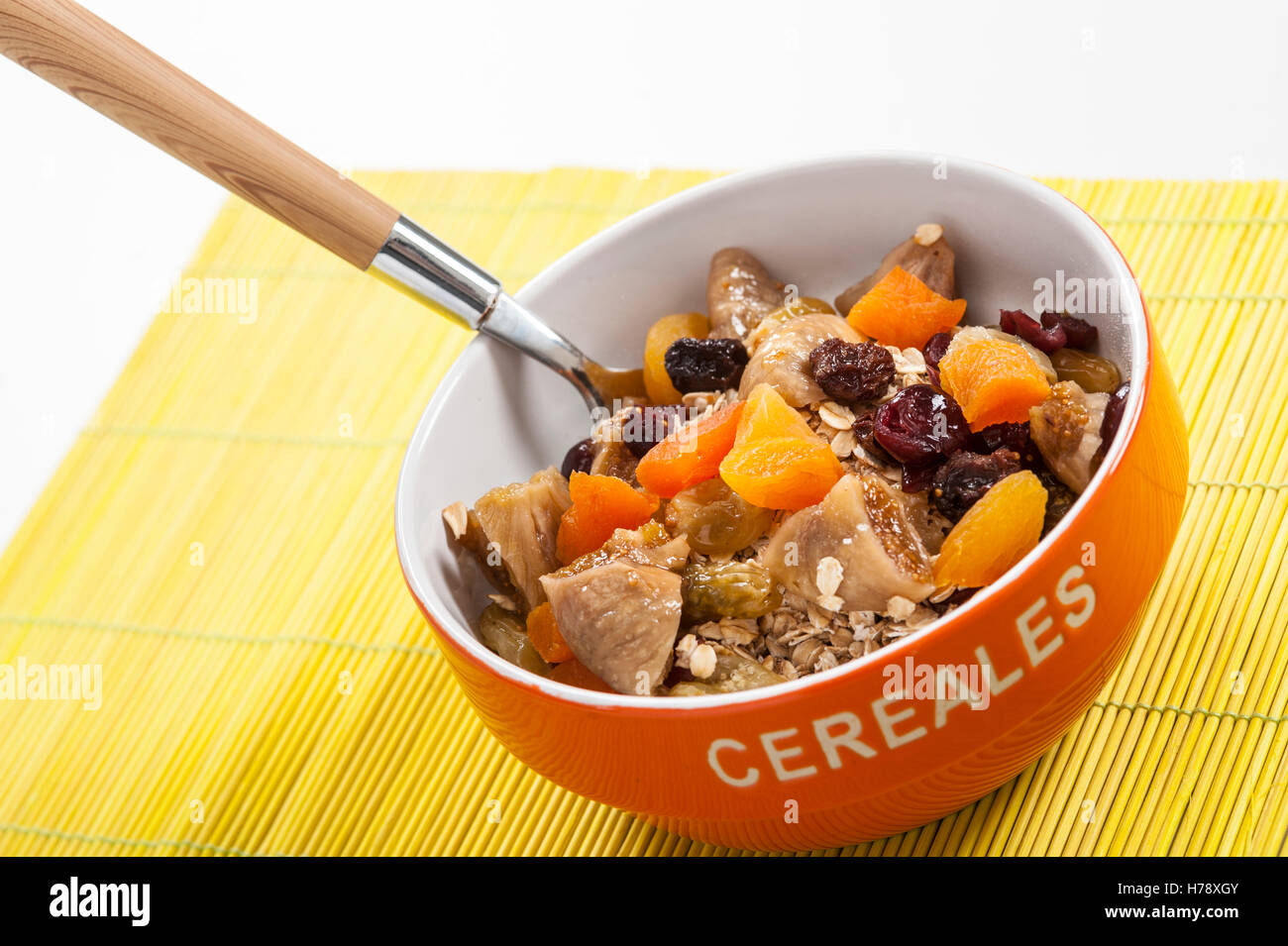 Cereals eat hi-res stock photography and images - Alamy